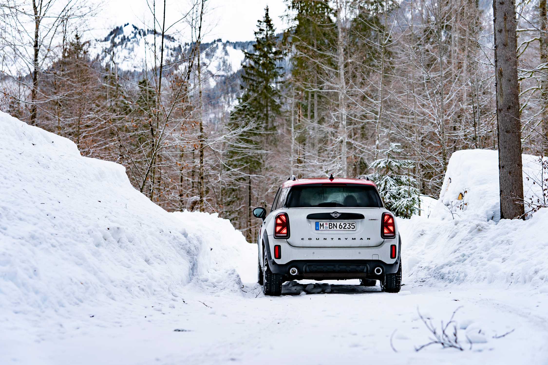 The MINI John Cooper Works Countryman ALL4 (01/2022)