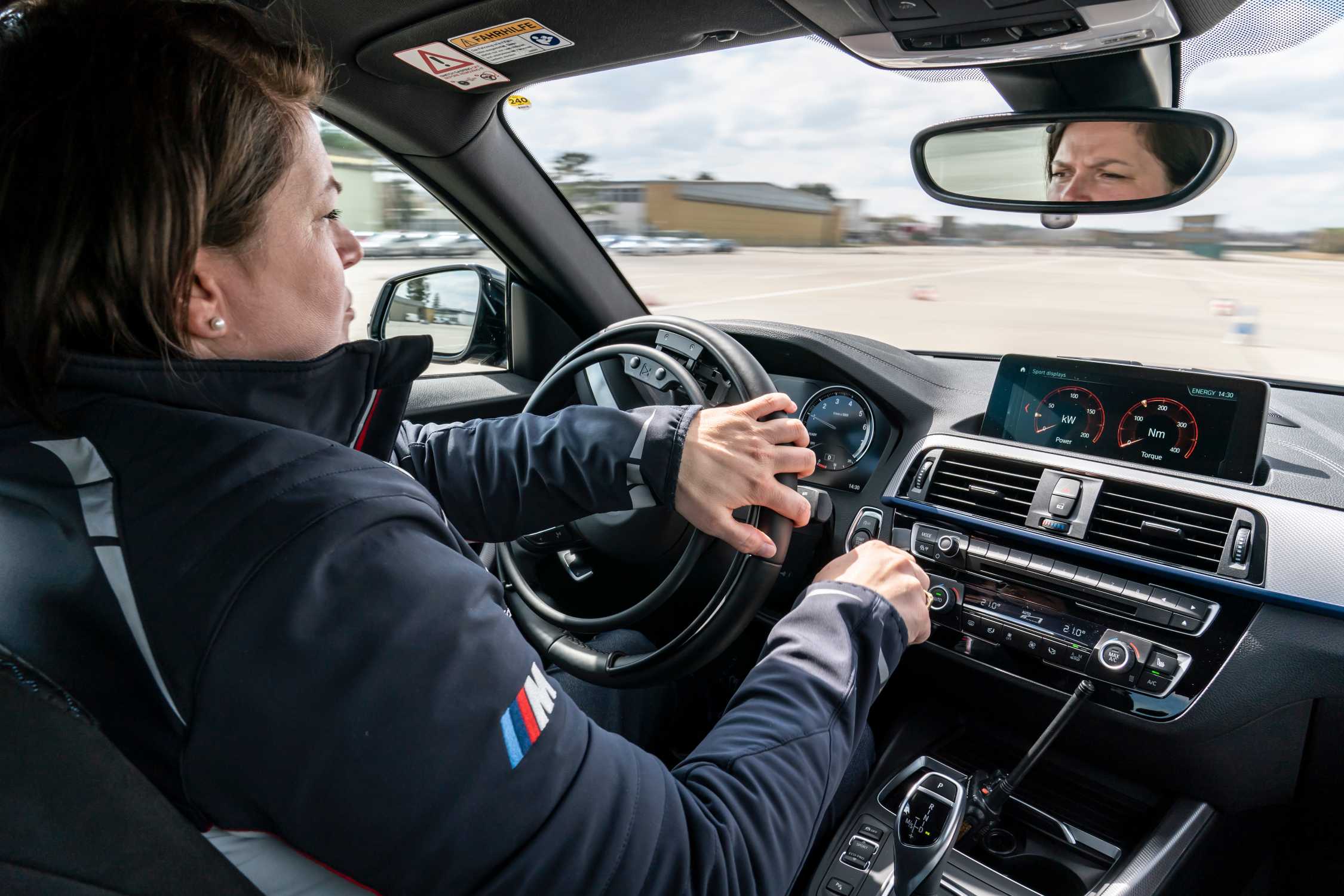 Driving Experience for people with disabilities (05/2021)