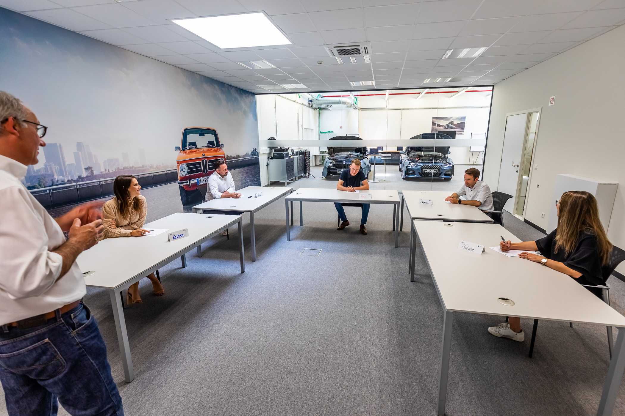 BMW Group Belux offers cars to Belgian technical schools (06/2021)
