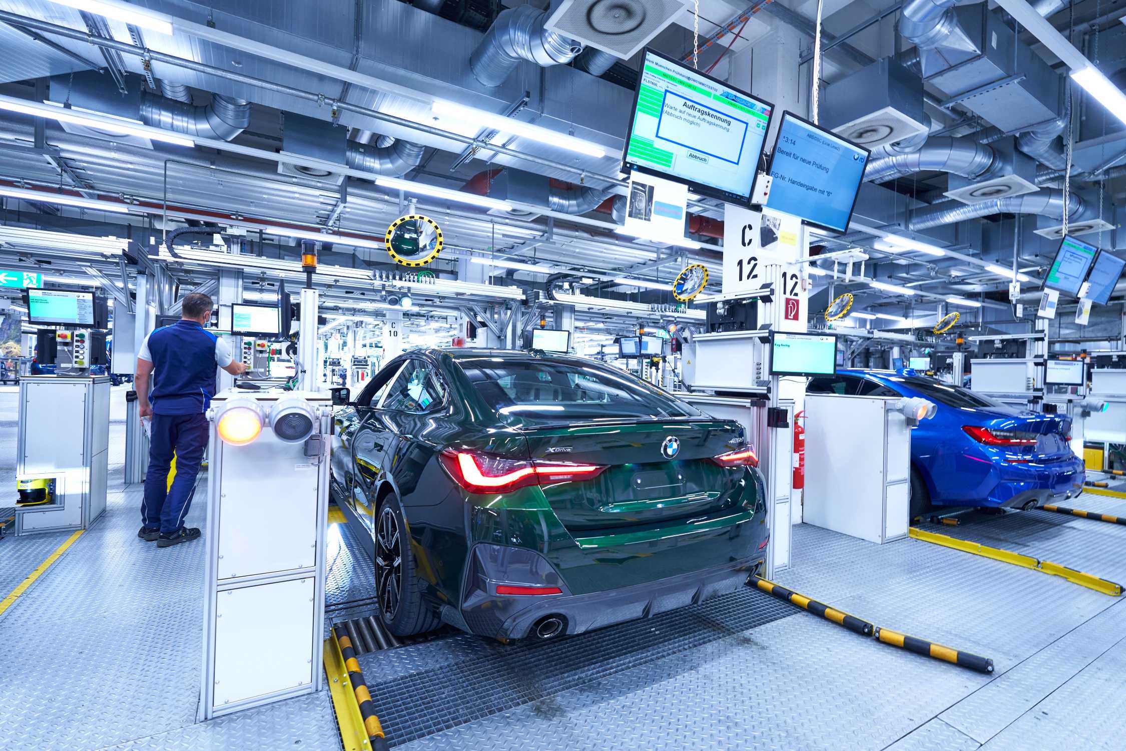 Produktionsstart des neuen BMW 4er Gran Coupé im BMW Group Werk München ...