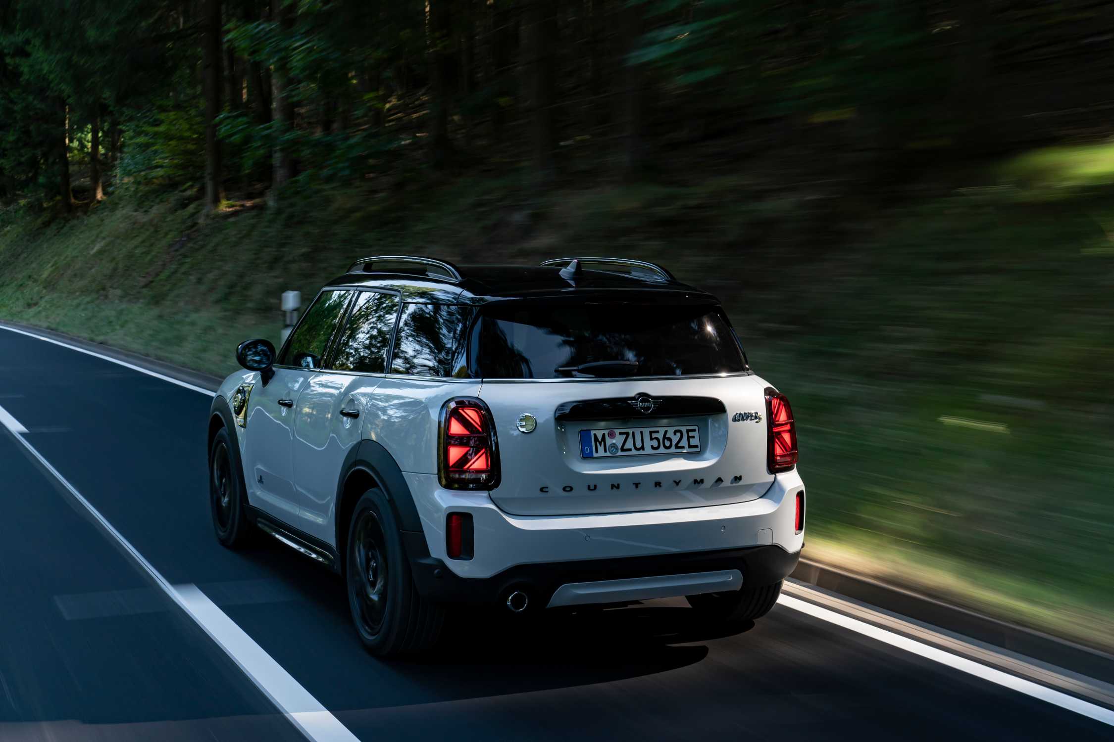 The MINI Cooper SE Countryman ALL4 (07/2021)