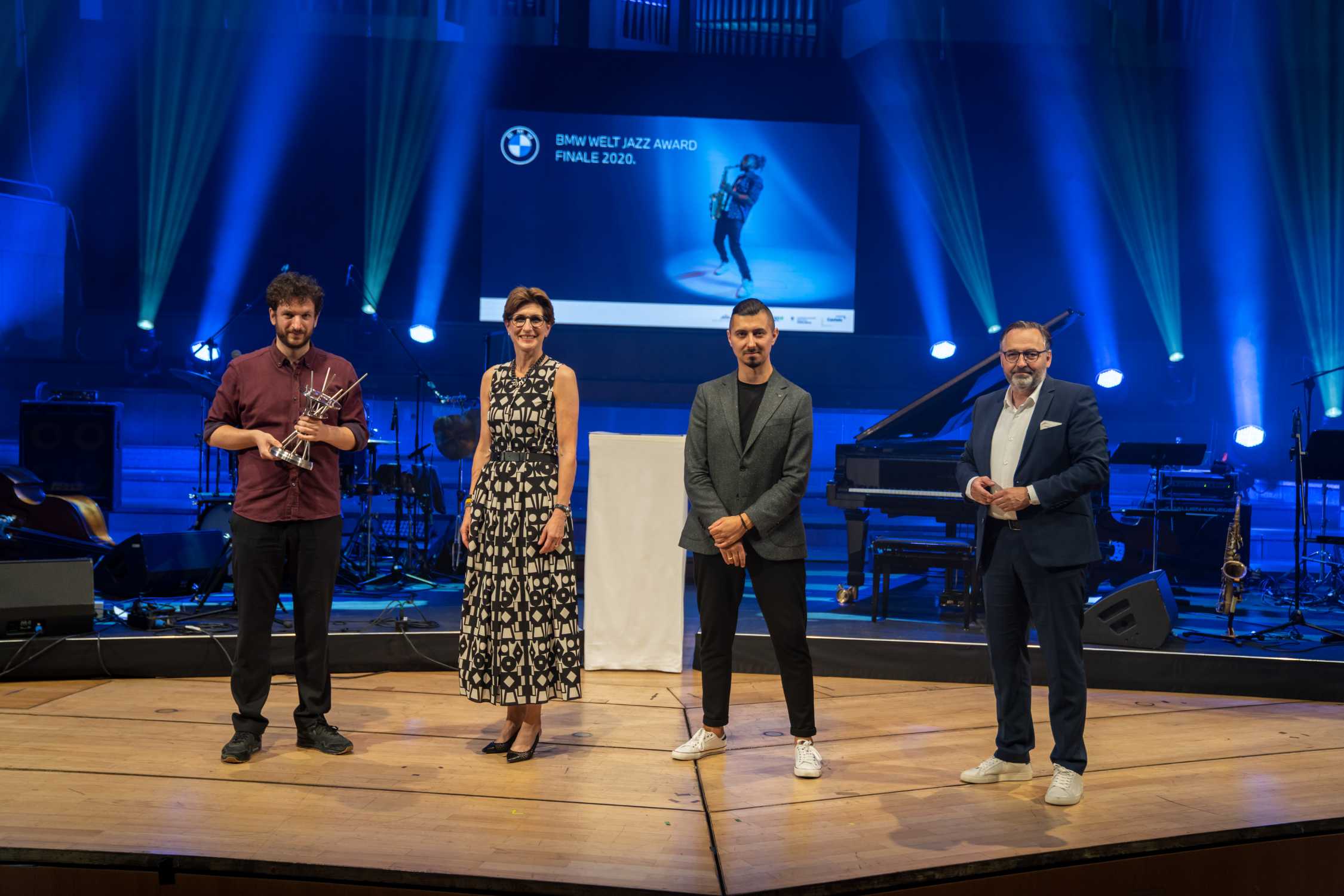 BMW Welt Jazz Award 2020: (v.l.n.r.) Peter Gall, Musiker; Ilka ...