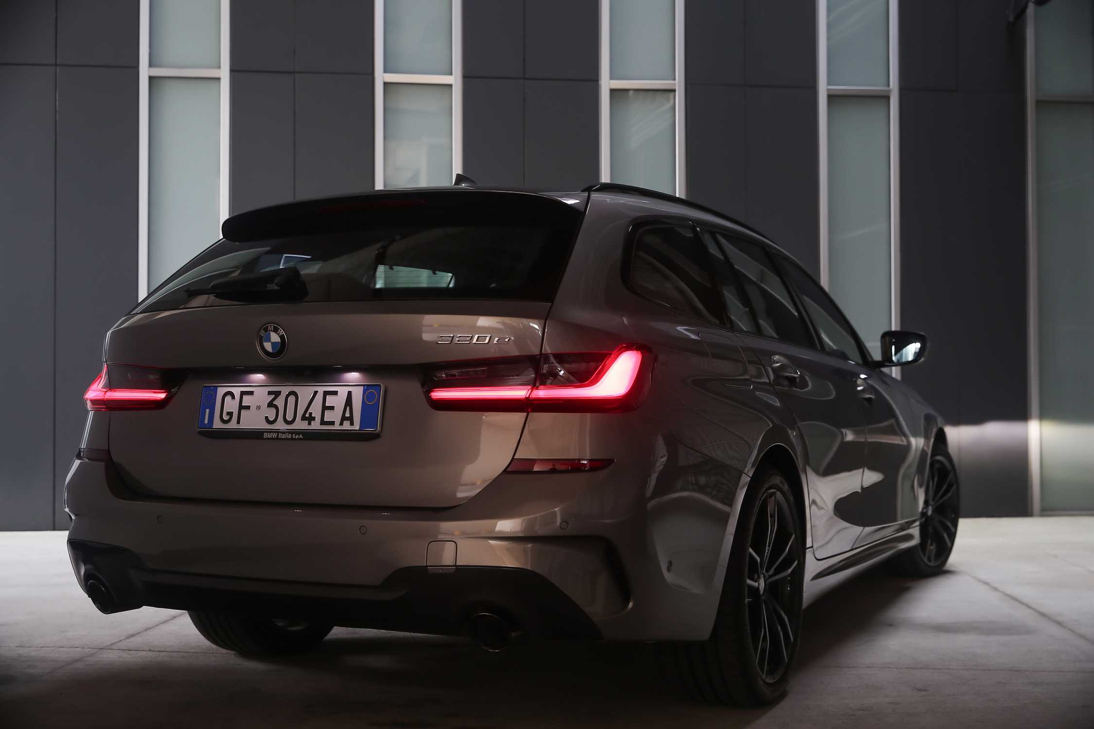 BMW Serie 320e Touring