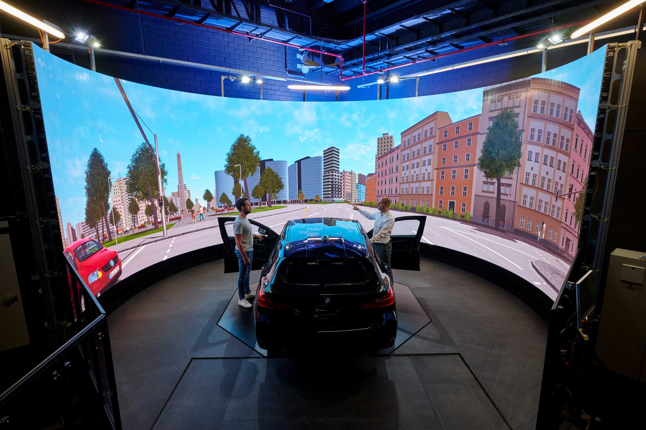 Last explanations before driving in the Vega Vector dynamic simulator ...