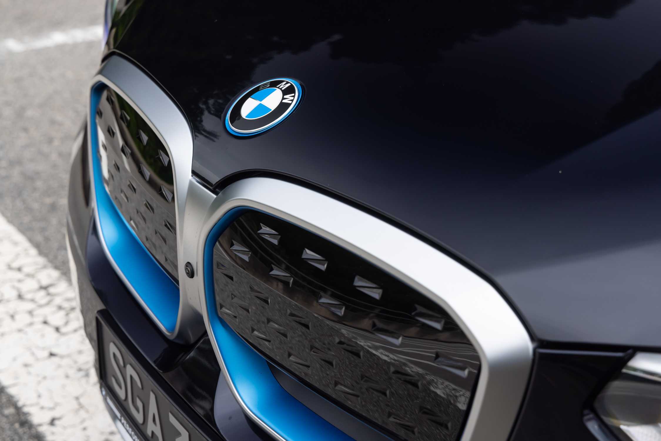 The first-ever BMW iX3 in Singapore - exterior (08/2021)