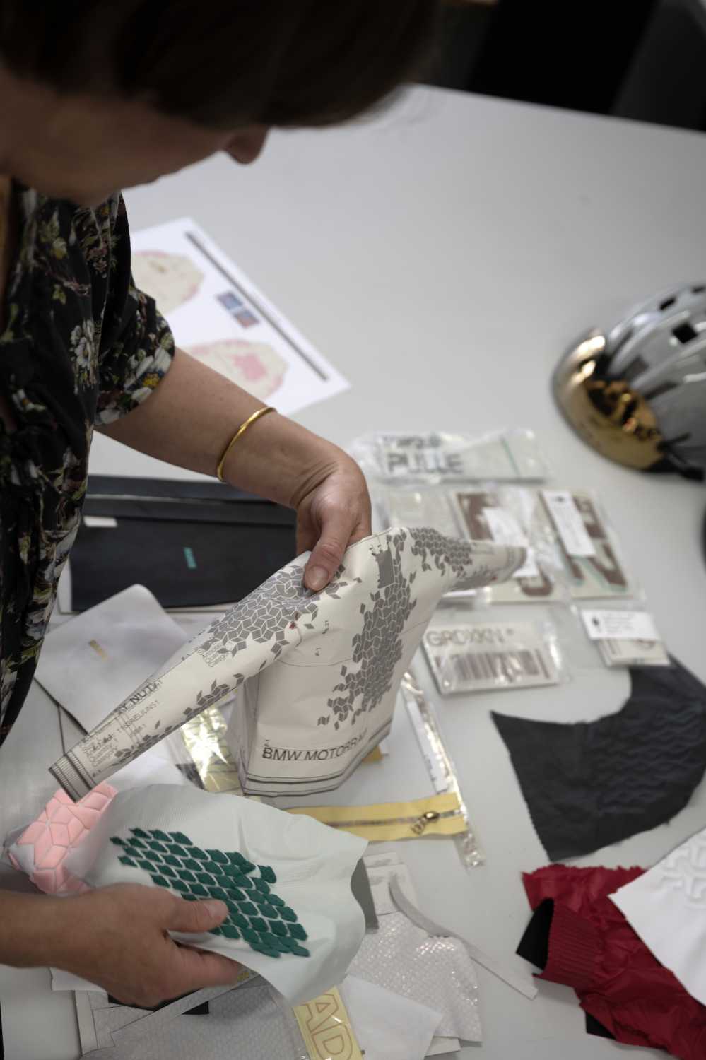 BMW Motorrad Concept CE 02. Design process (09/2021).