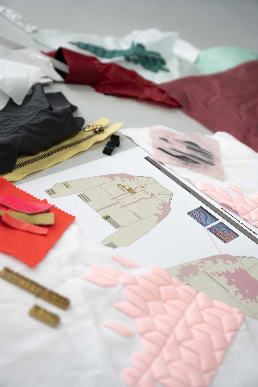 BMW Motorrad Concept CE 02. Design process (09/2021).