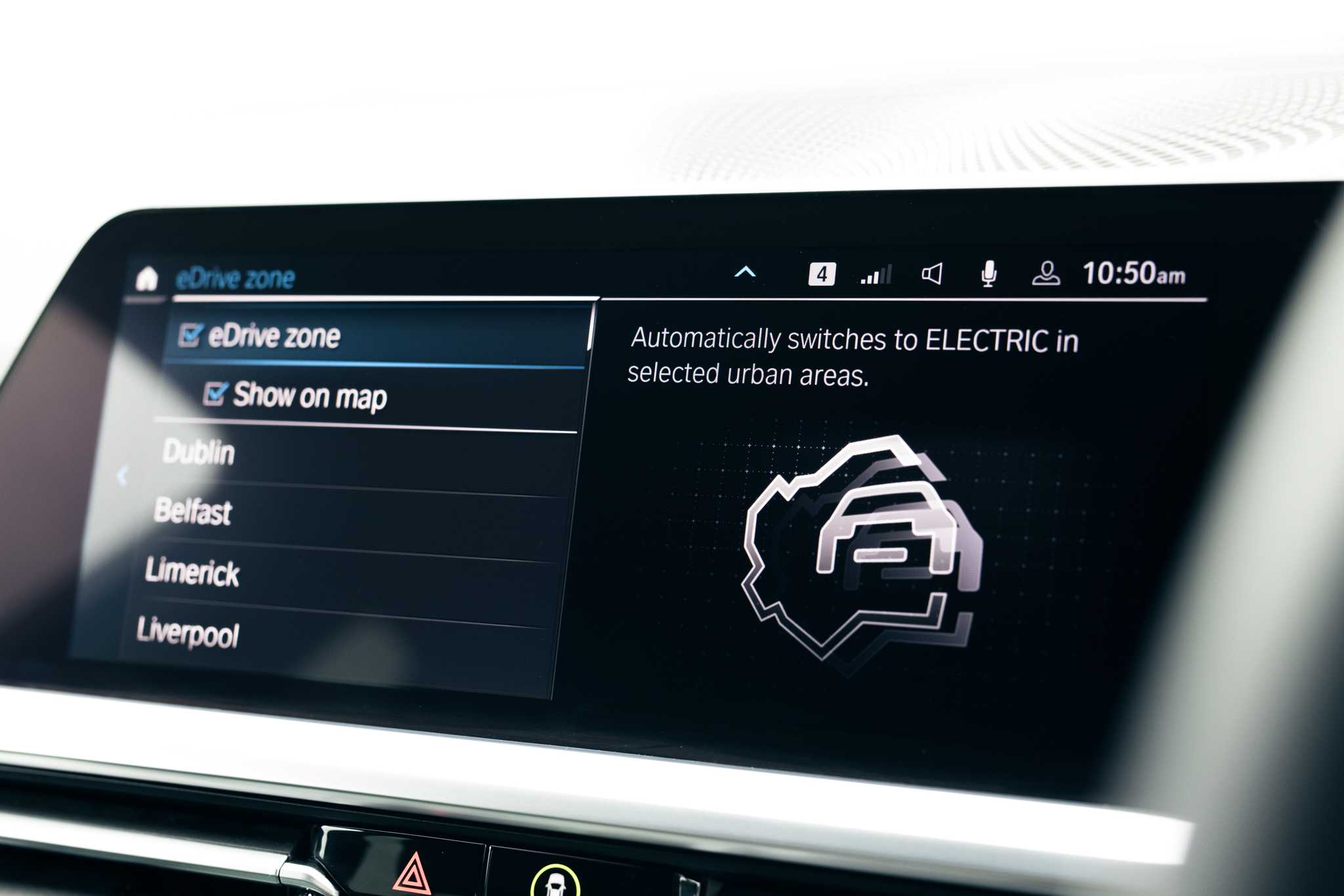 BMW launches its world-first eDrive Zone technology in Ireland (09/2021)