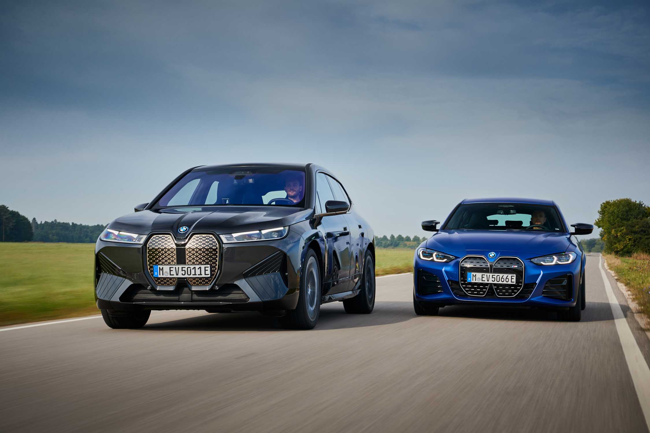 The first ever BMW iX and the first ever BMW i4 (09/2021).