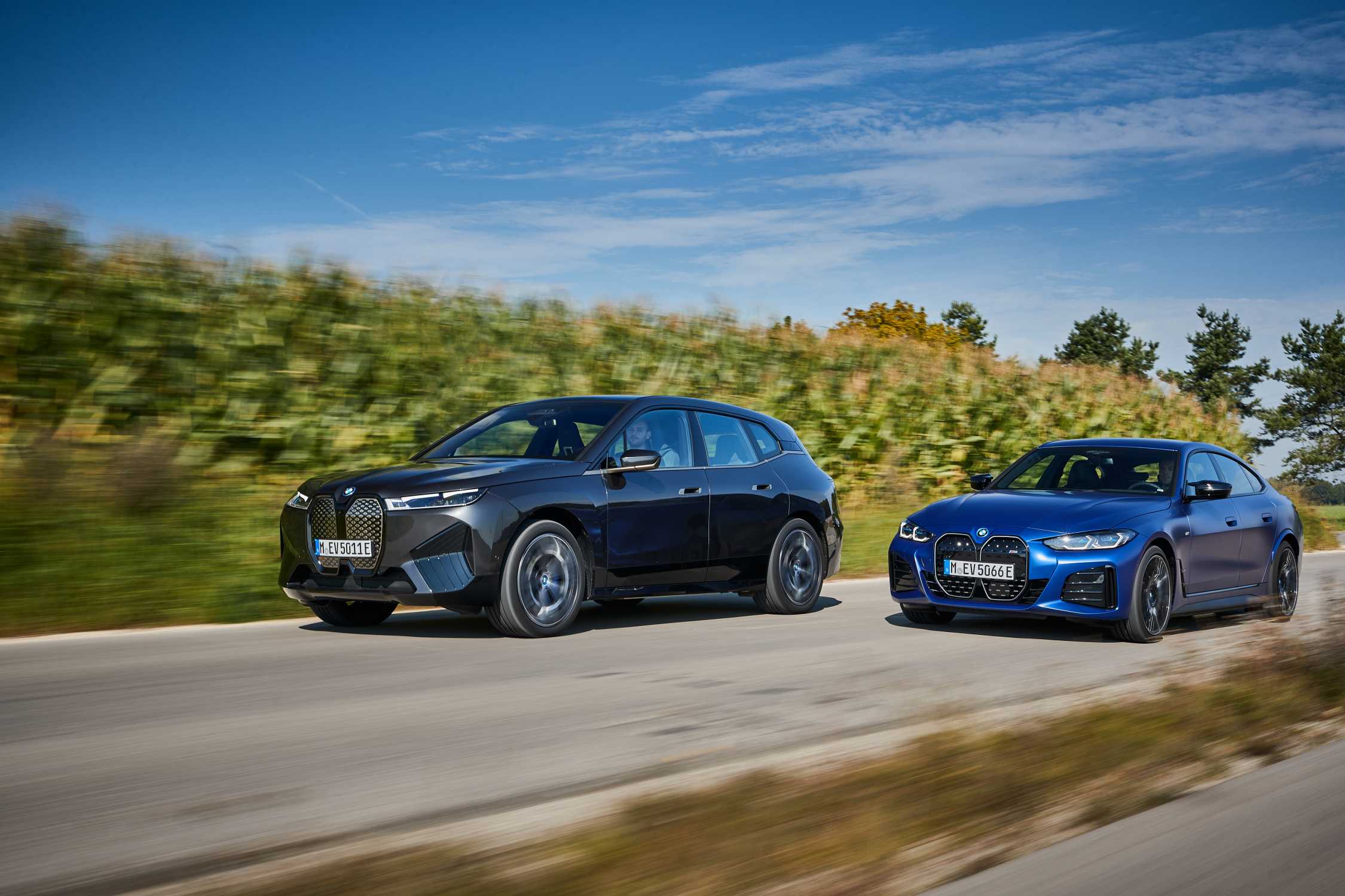 The first ever BMW iX and the first ever BMW i4 (09/2021).
