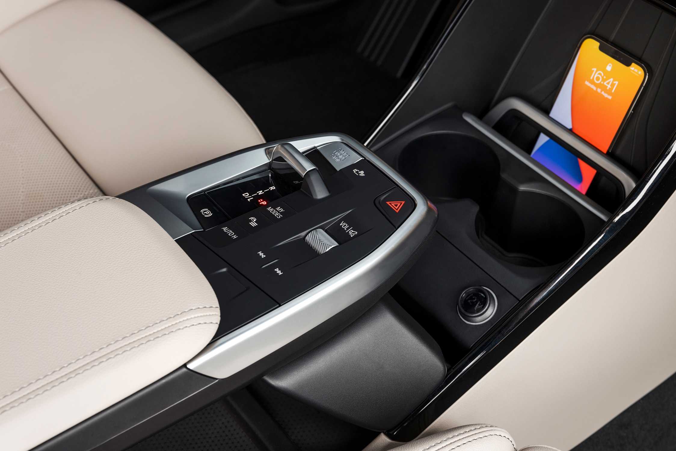 Der neue BMW 223i Active Tourer (10/2021).