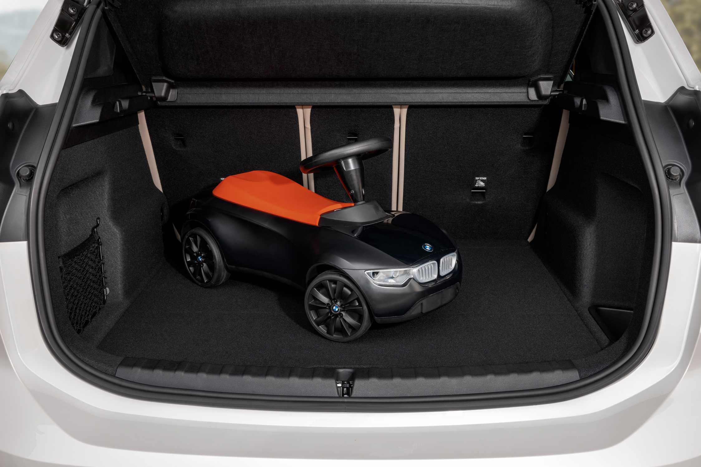 The all-new BMW 223i Active Tourer (10/2021).