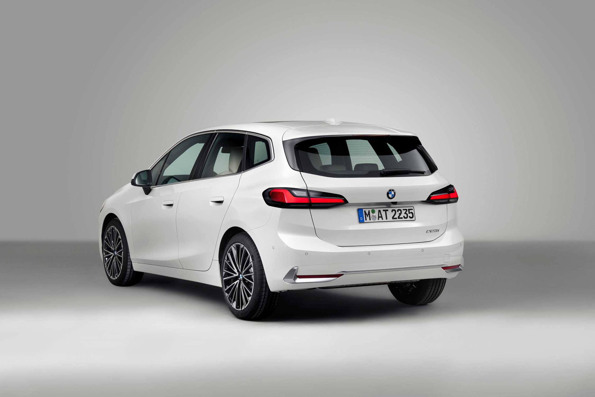Der neue BMW 223i Active Tourer (10/2021).
