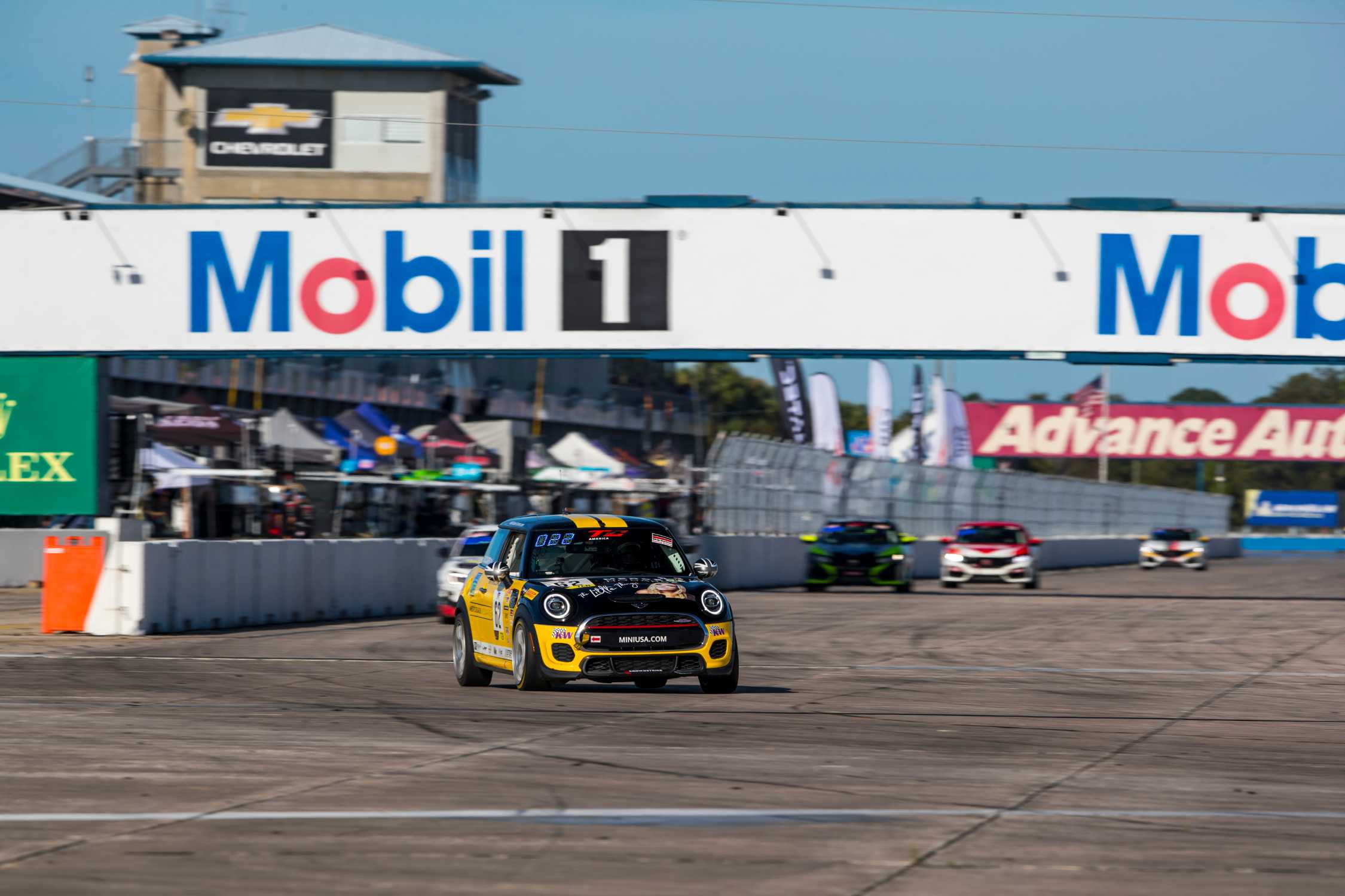 MINI MOTORSPORTS HERITAGE SHOWS UNDERDOG SPIRIT AND DOMINANCE OVER BUSY ...