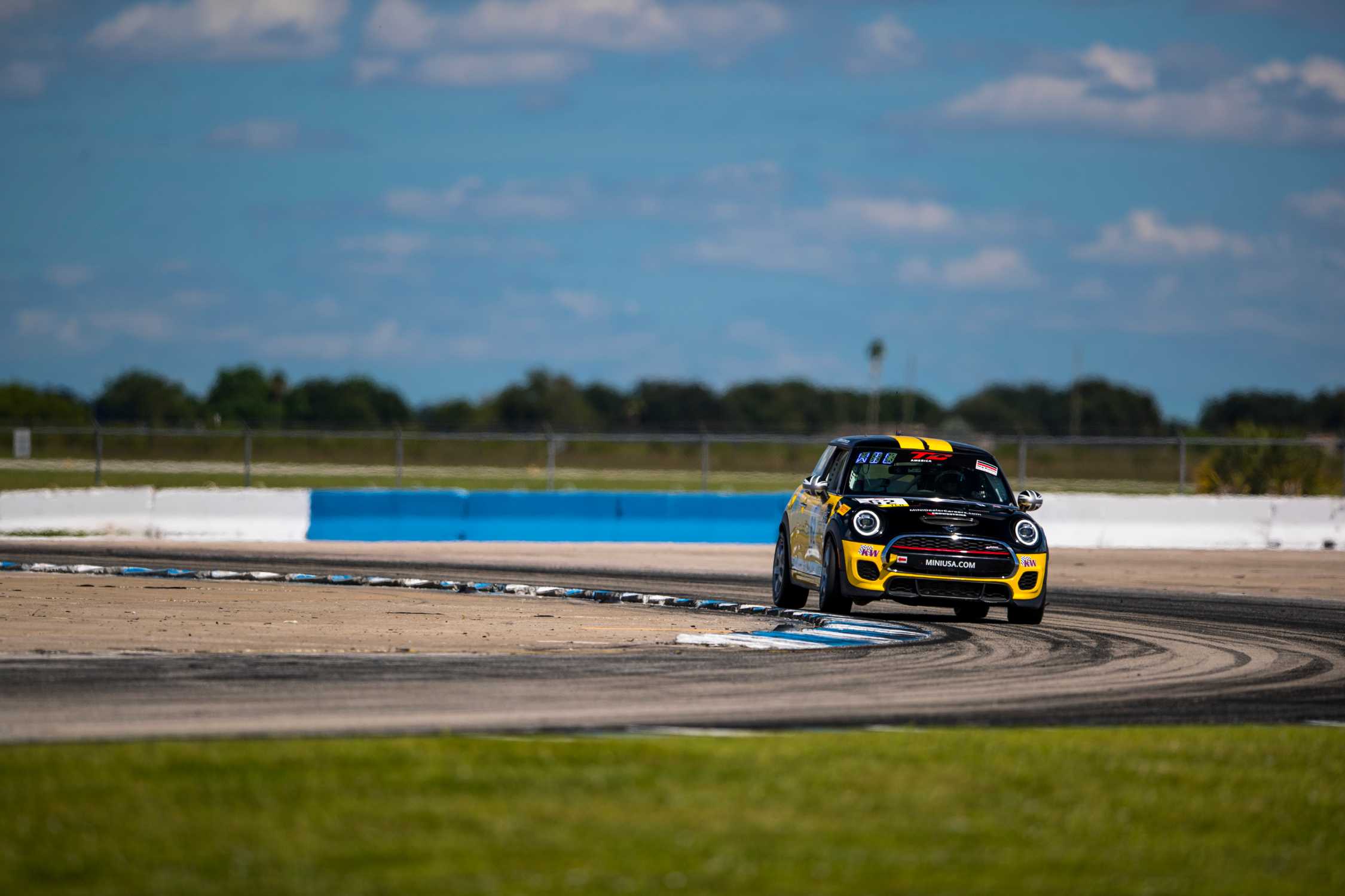 MINI MOTORSPORTS HERITAGE SHOWS UNDERDOG SPIRIT AND DOMINANCE OVER BUSY ...