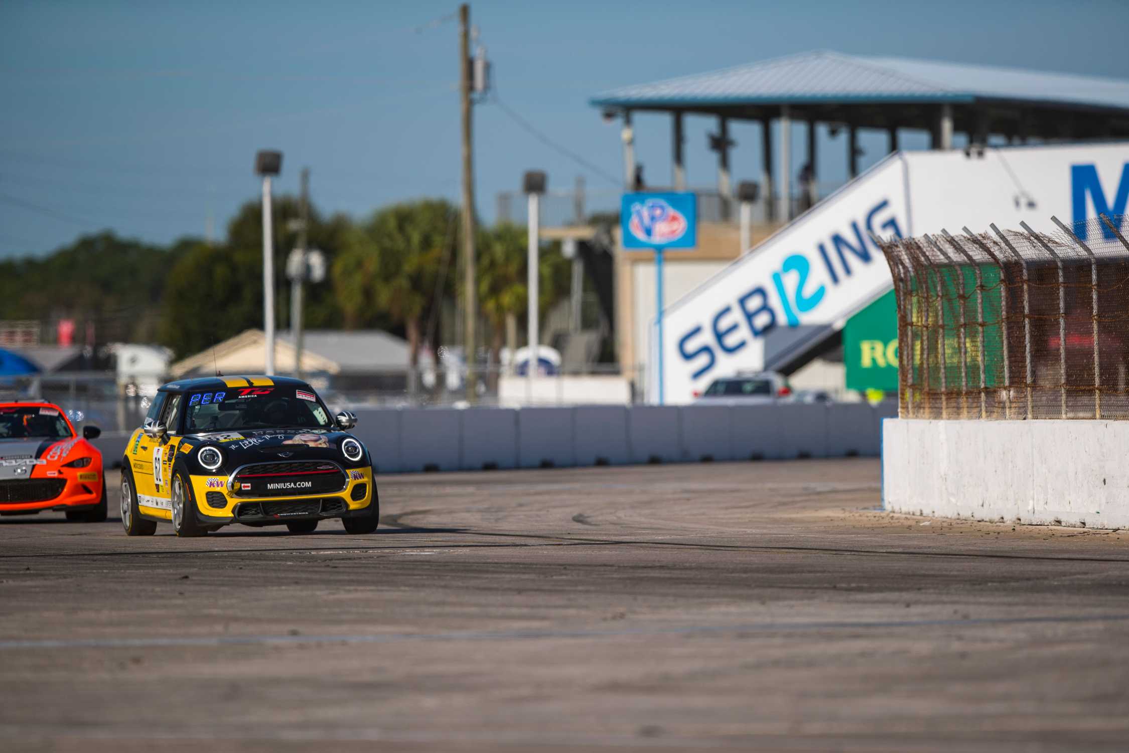 MINI MOTORSPORTS HERITAGE SHOWS UNDERDOG SPIRIT AND DOMINANCE OVER BUSY ...