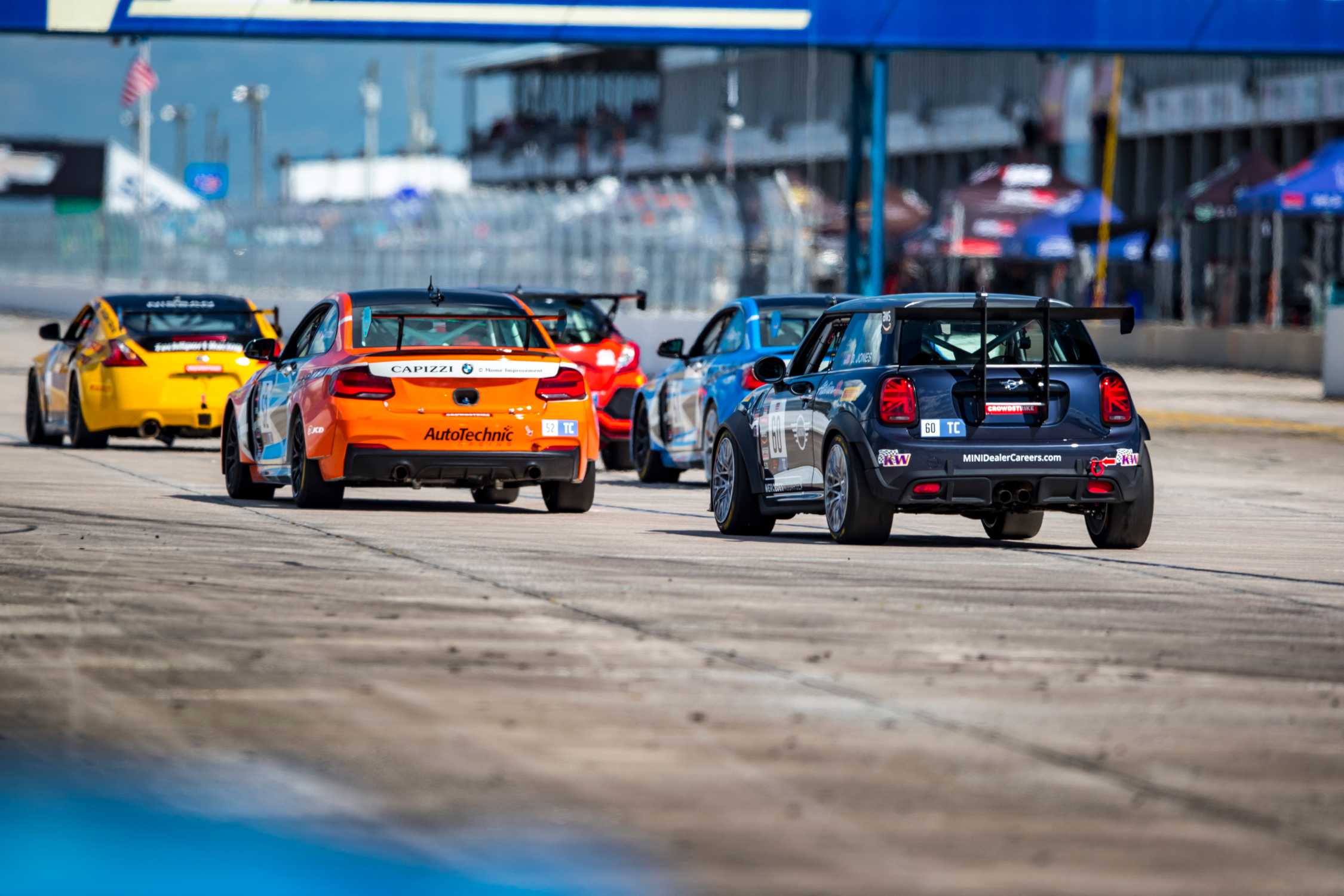 MINI MOTORSPORTS HERITAGE SHOWS UNDERDOG SPIRIT AND DOMINANCE OVER BUSY ...