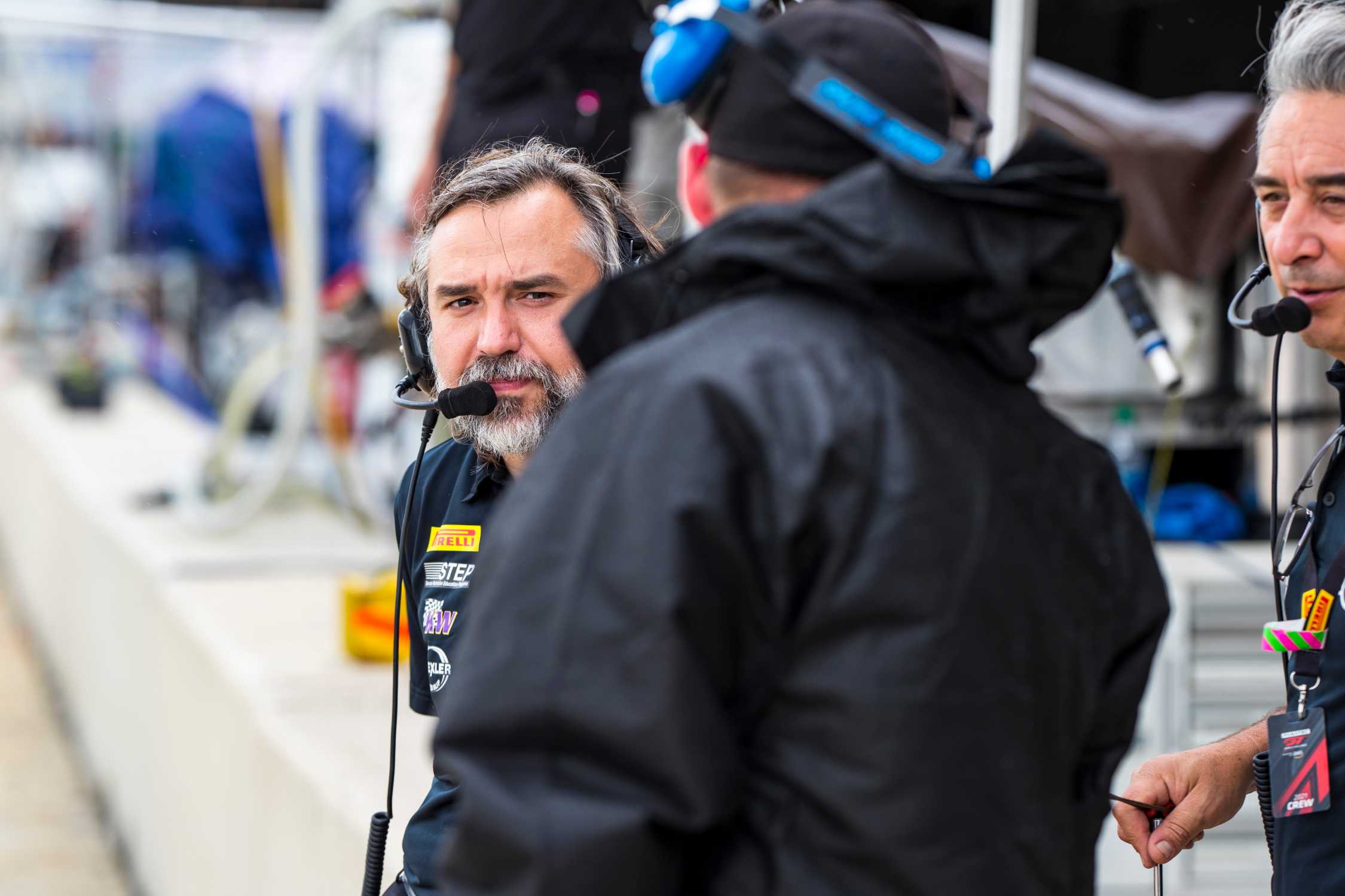 MINI MOTORSPORTS HERITAGE SHOWS UNDERDOG SPIRIT AND DOMINANCE OVER BUSY ...