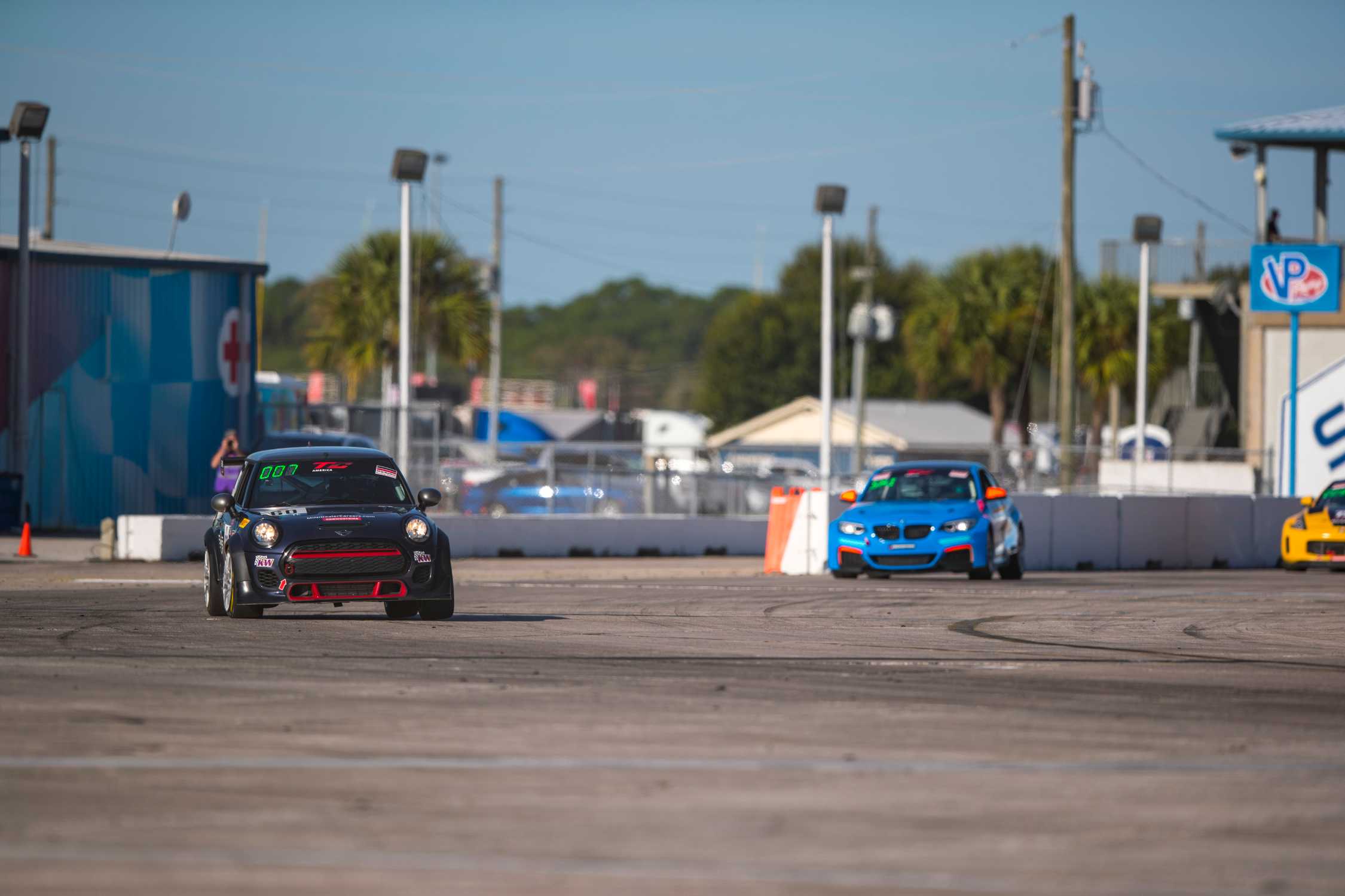 MINI MOTORSPORTS HERITAGE SHOWS UNDERDOG SPIRIT AND DOMINANCE OVER BUSY ...
