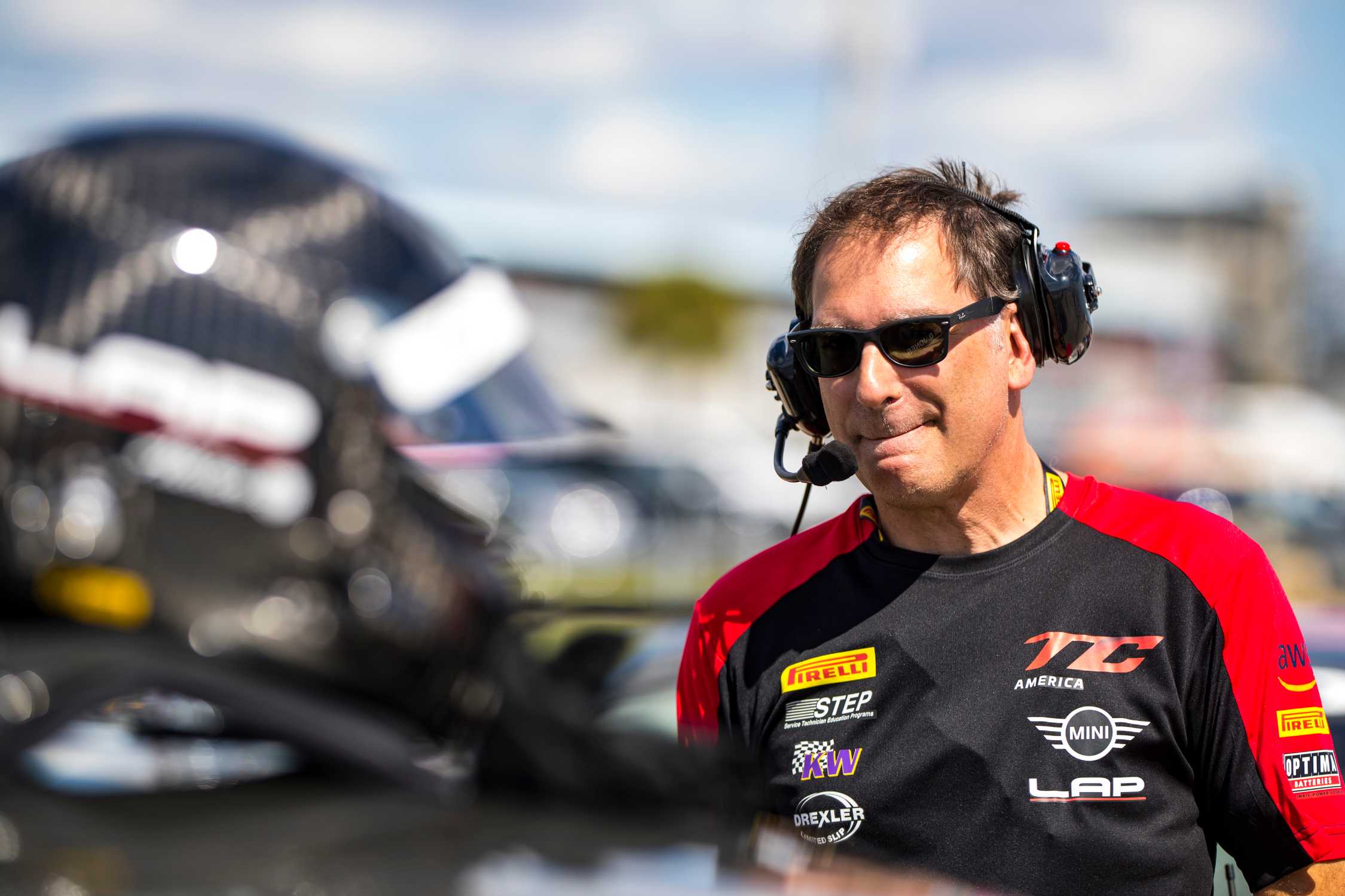 MINI MOTORSPORTS HERITAGE SHOWS UNDERDOG SPIRIT AND DOMINANCE OVER BUSY ...