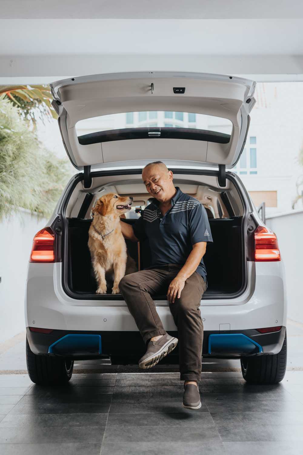 BMW iX3 in Singapore – Mr Christopher Quek (10/2021)