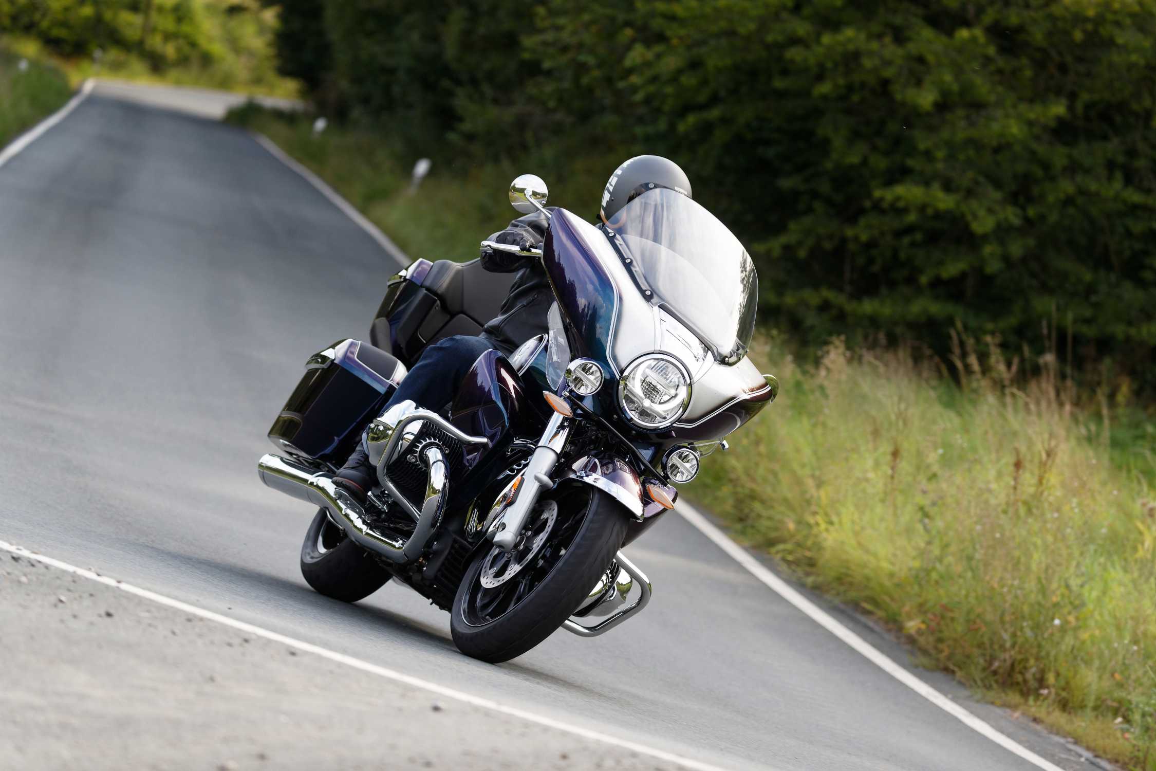 BMW R 18 Transcontinental. Galaxy Dust metallic. (09/2021)