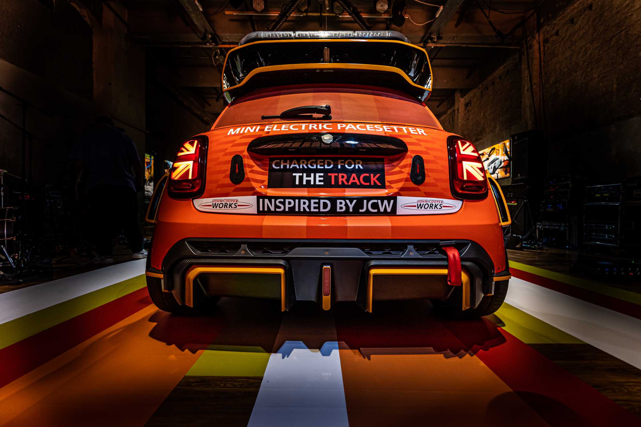 The MINI Electric Pacesetter in Athens, Greece.(11/2021)