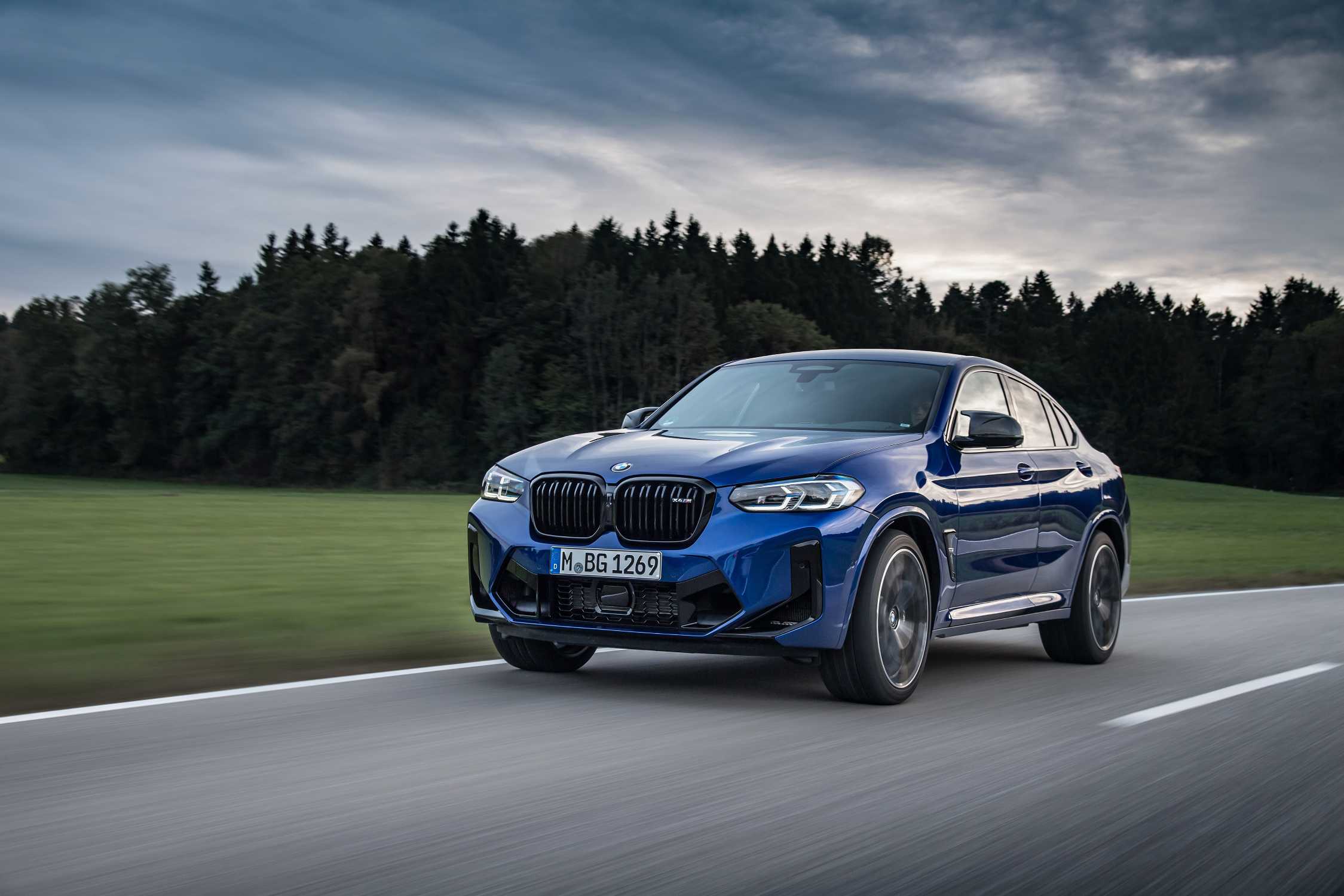 BMW X4M Marina Bay Blue metallic (11/2021).