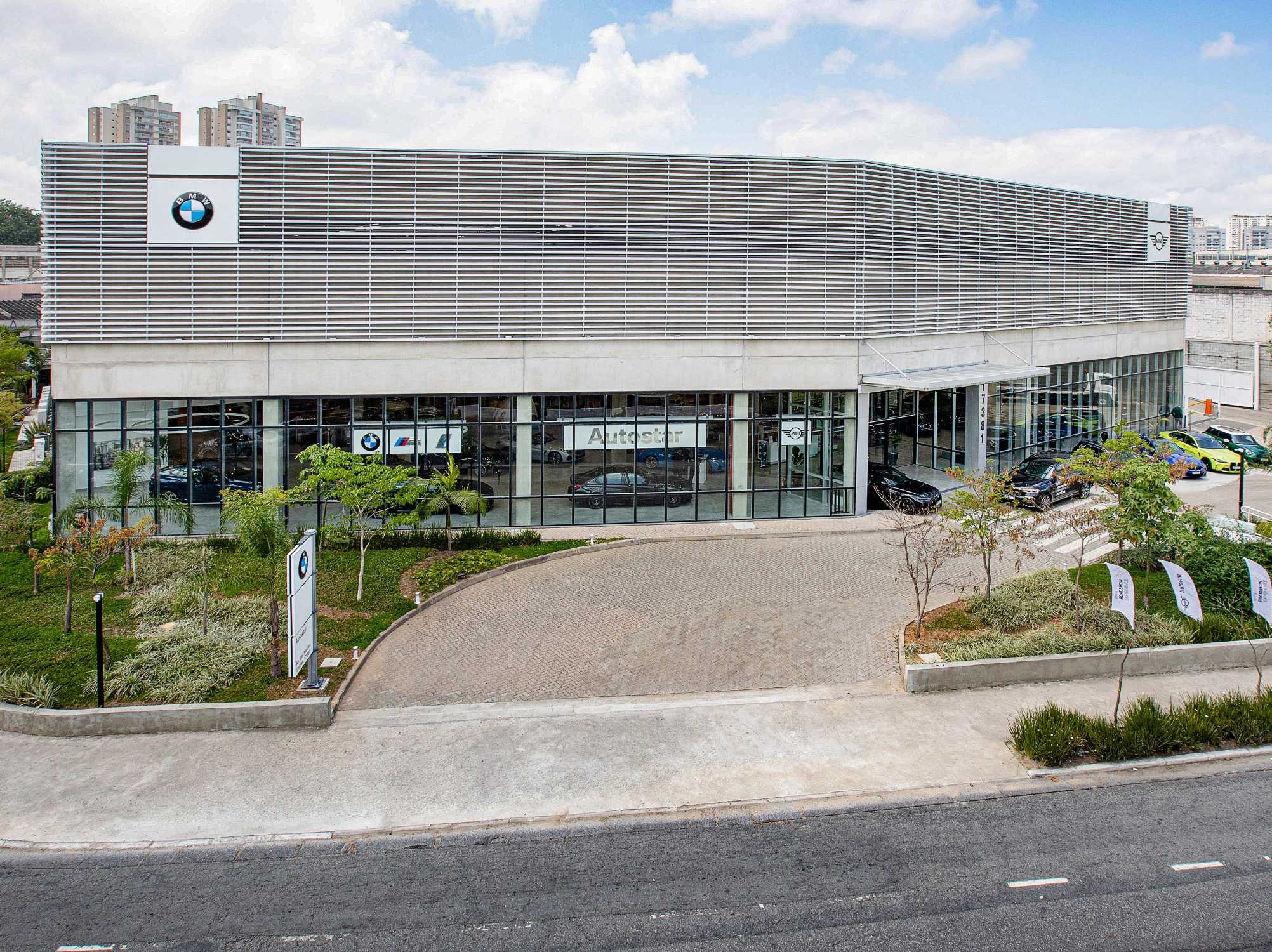 BMW dealership network gets a new customer-focused design (11/2021)