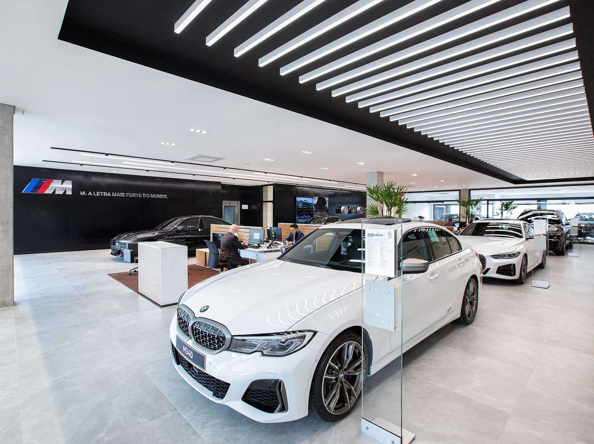 BMW dealership network gets a new customer-focused design (11/2021)