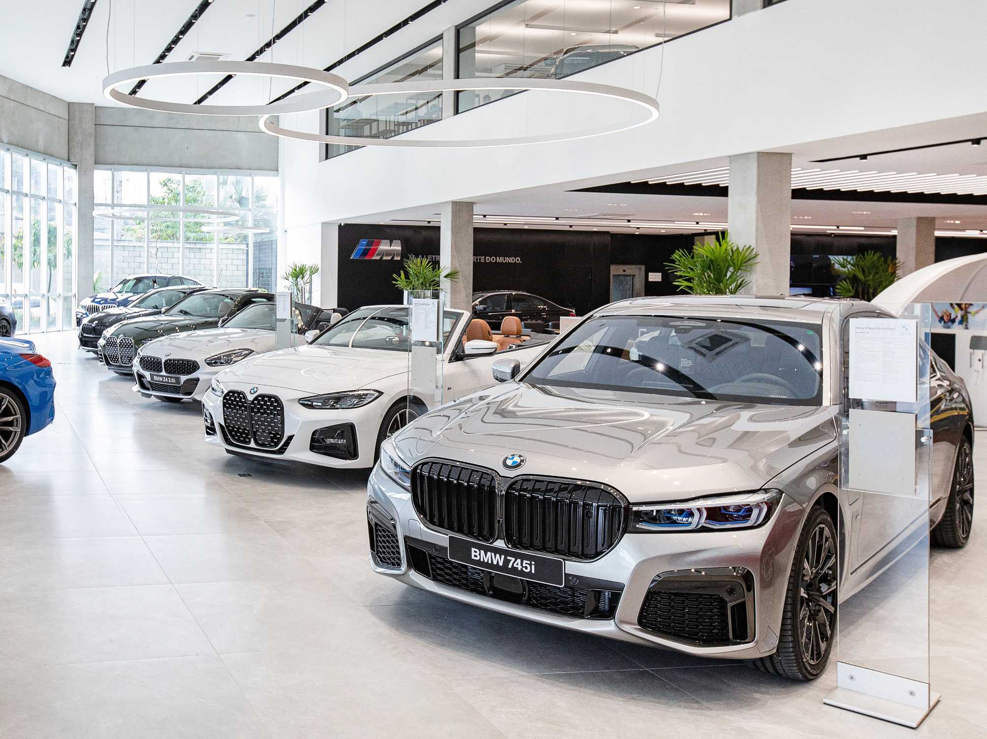 BMW dealership network gets a new customer-focused design (11/2021)