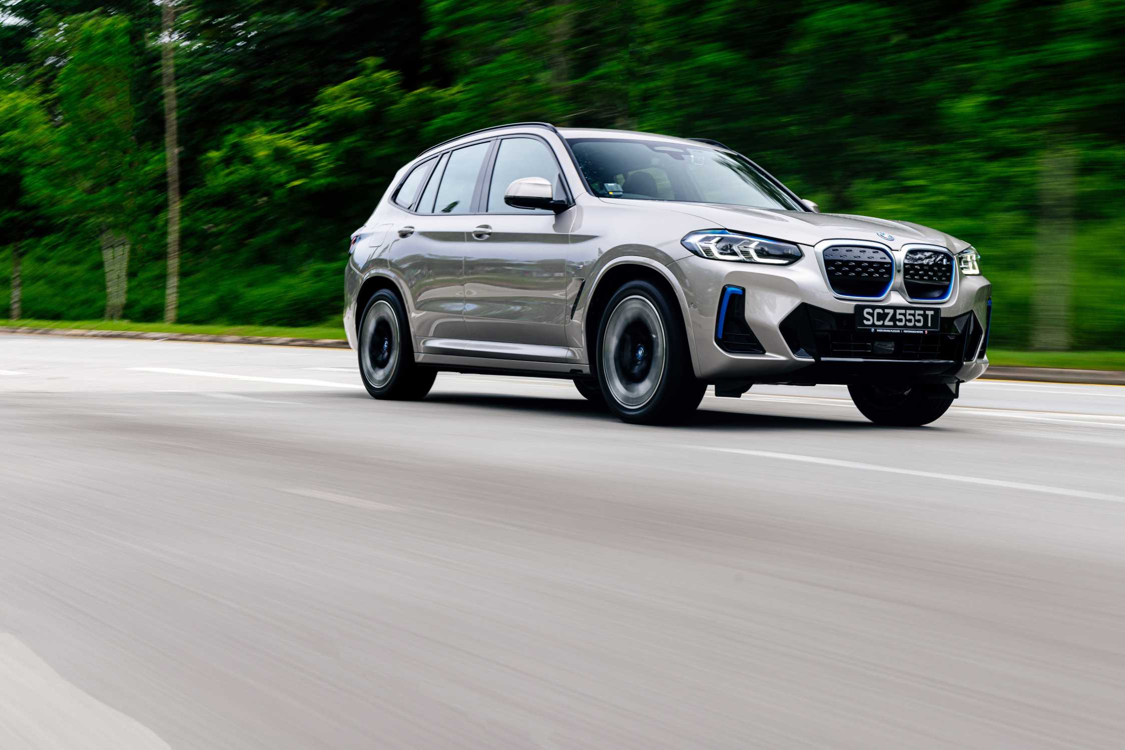 The new BMW iX3 in Singapore (11/2021)