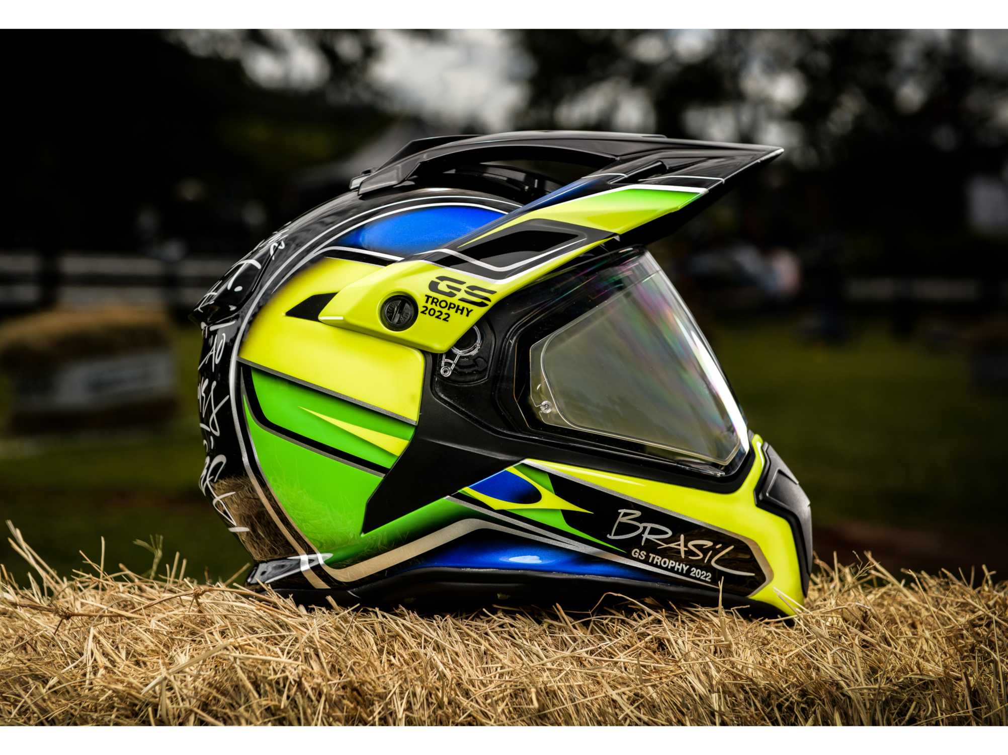 GS Trophy Brazil 2021 - helmet in partnership with Montblanc (11/2021)