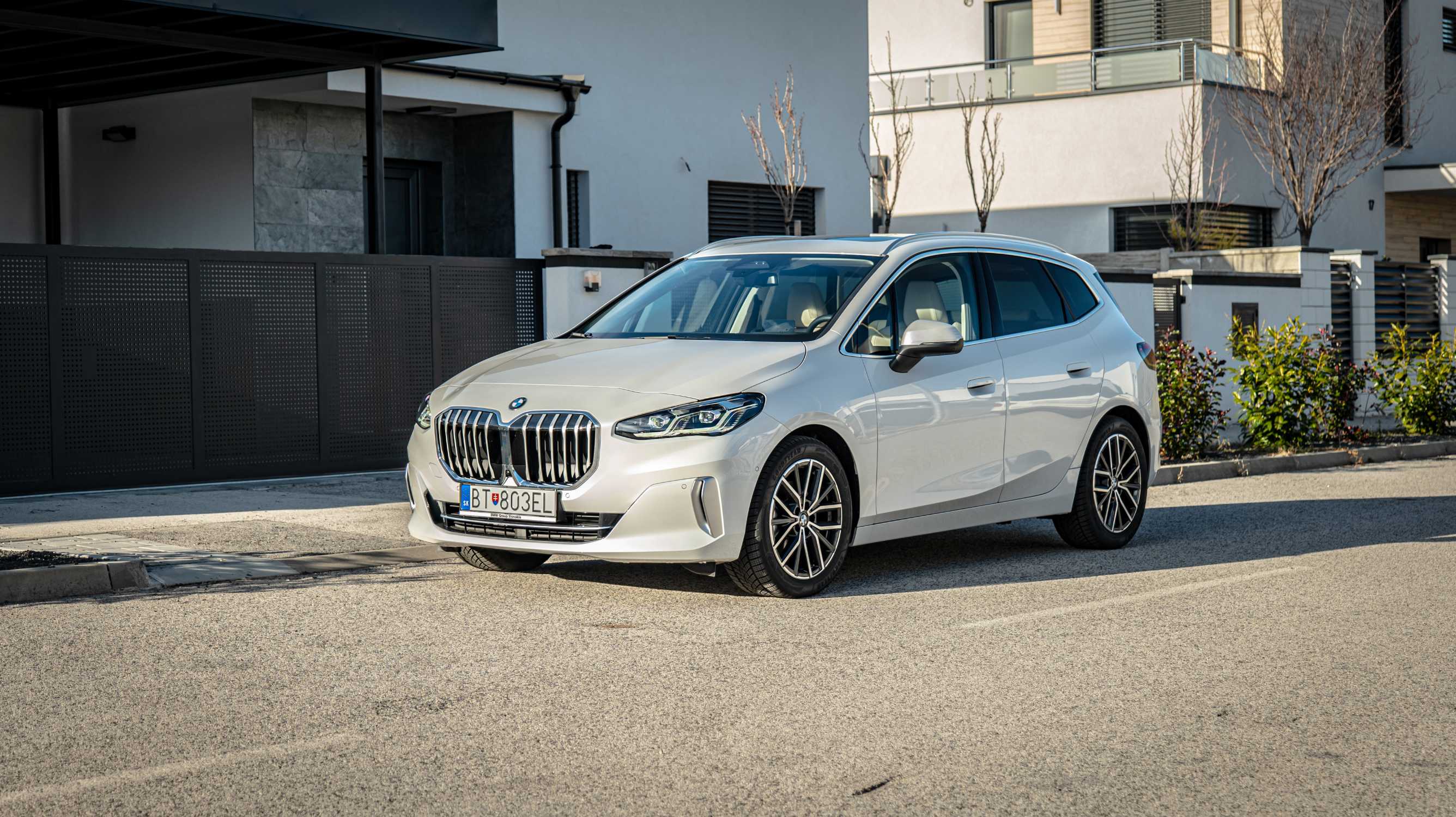 BMW 2 Series Active Tourer in Bratislava (BMW 218d Active Tourer - Luxury Line) (02/2022)