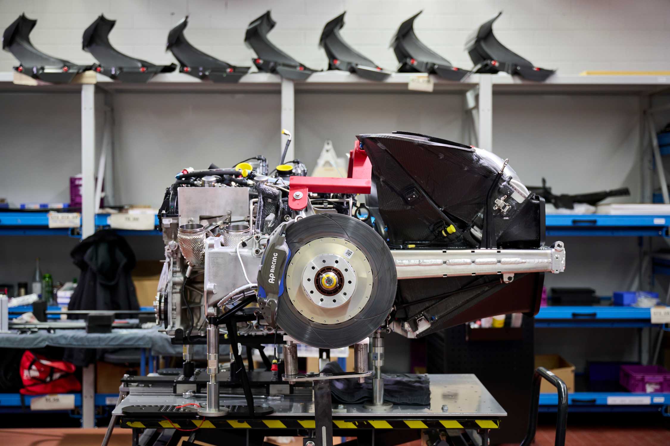 Garching (GER). BMW M Motorsport. Assembly of the new BMW M4 GT3.