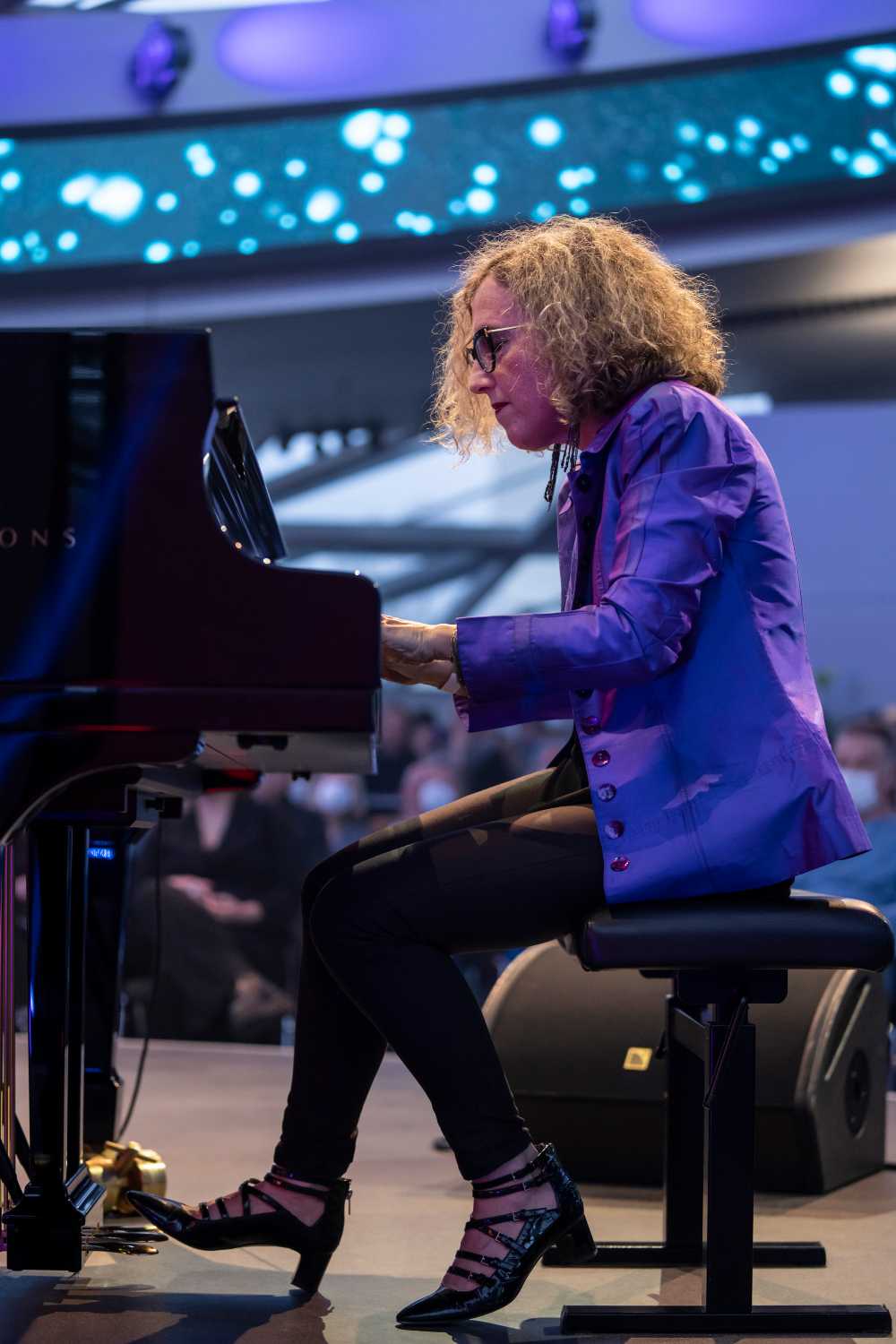 BMW Welt Jazz Award 2022: The Jacob Karlzon Trio on April 5, 2022 in ...