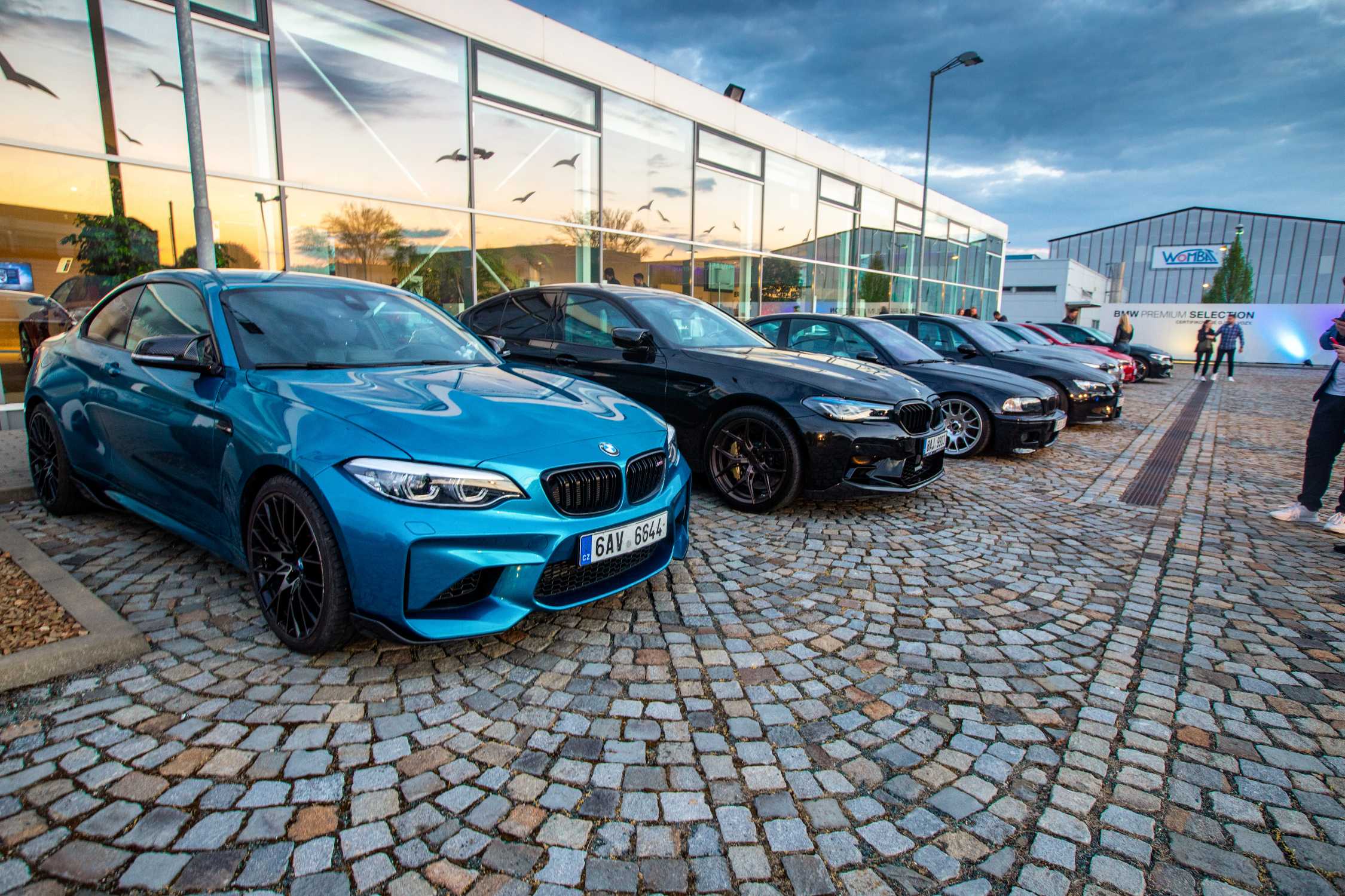 Renocar oslavil 50 let BMW M velkým srazem ve svém brněnském showroomu.