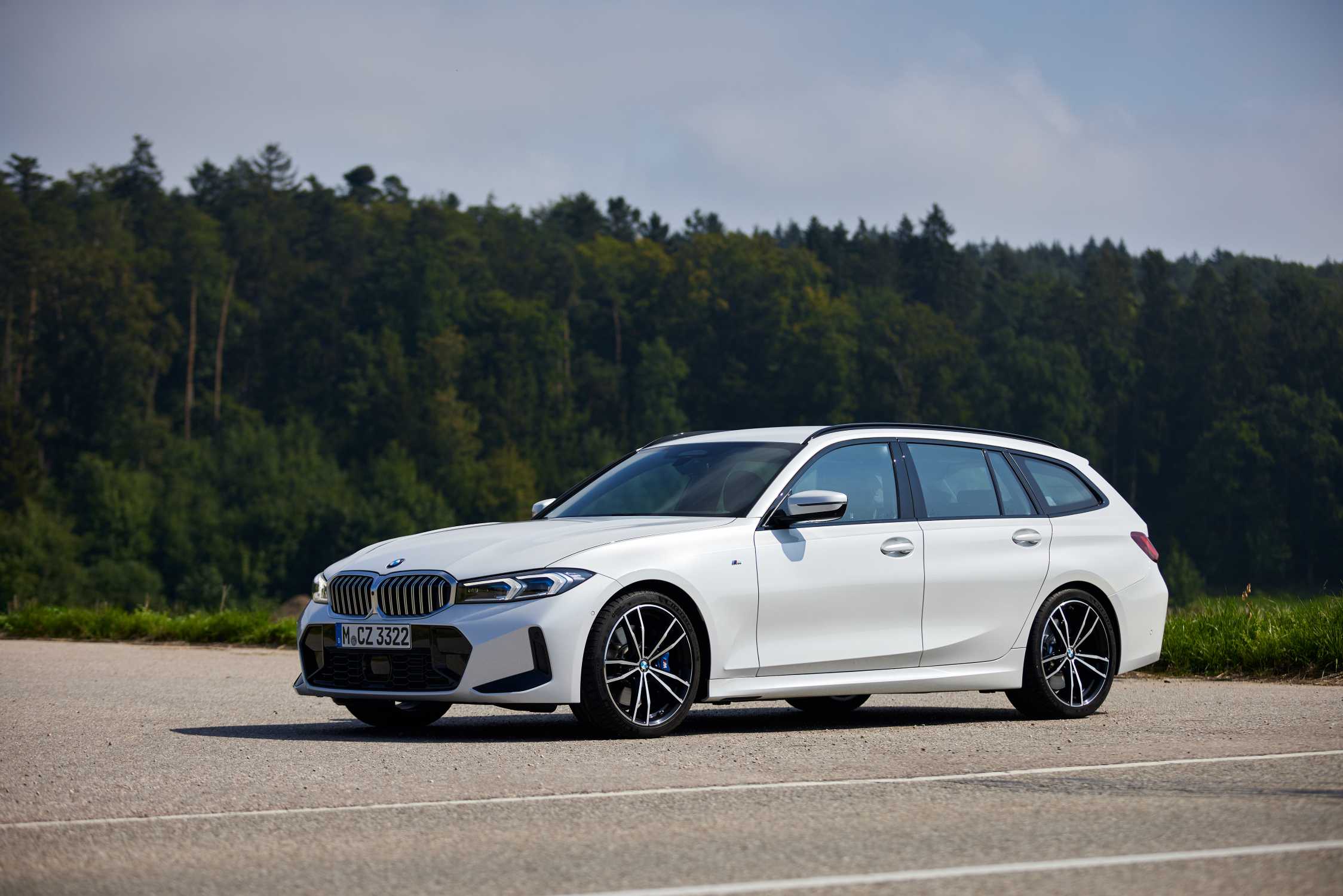 The new BMW 3 Series Sedan and the new BMW 3 Series Touring (09/2022). BMW M340i xDrive, BMW ...