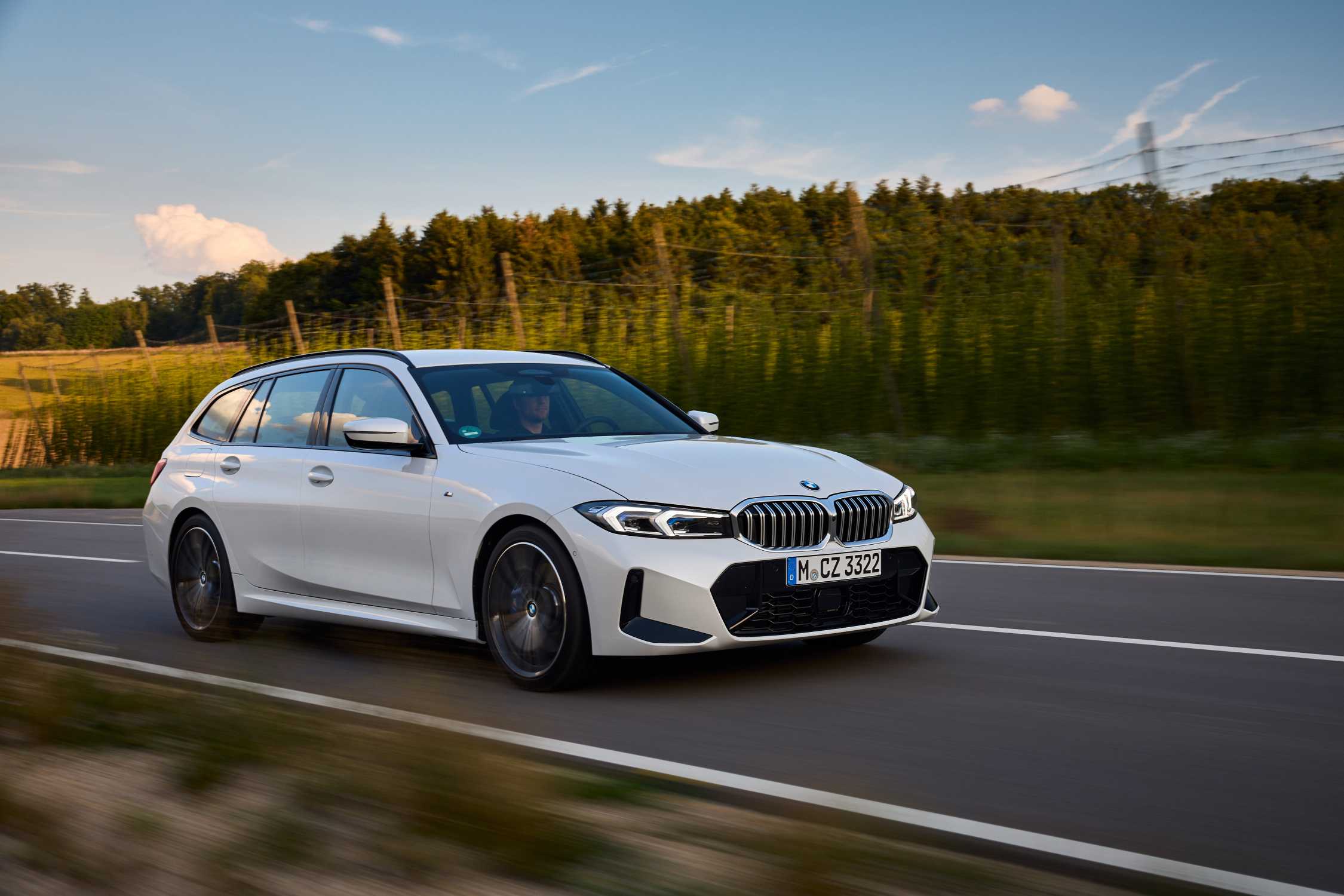 The new BMW 3 Series Sedan and the new BMW 3 Series Touring (09/2022). BMW M340i xDrive, BMW ...