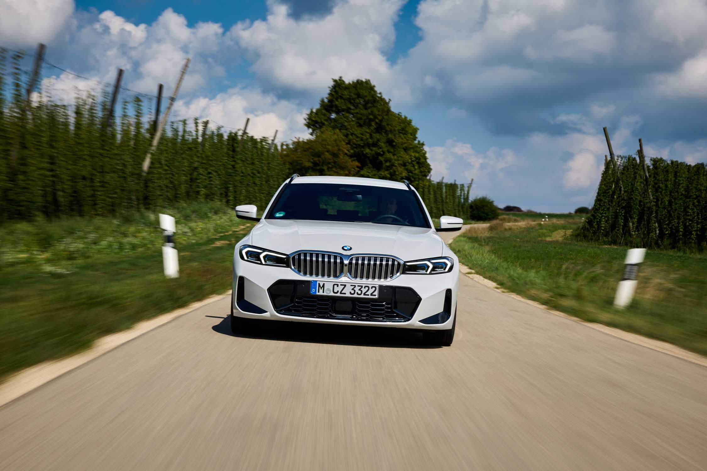 The new BMW 3 Series Sedan and the new BMW 3 Series Touring (09/2022). BMW M340i xDrive, BMW ...