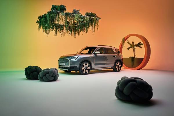 The new MINI family is innovative, digital and distinctive.