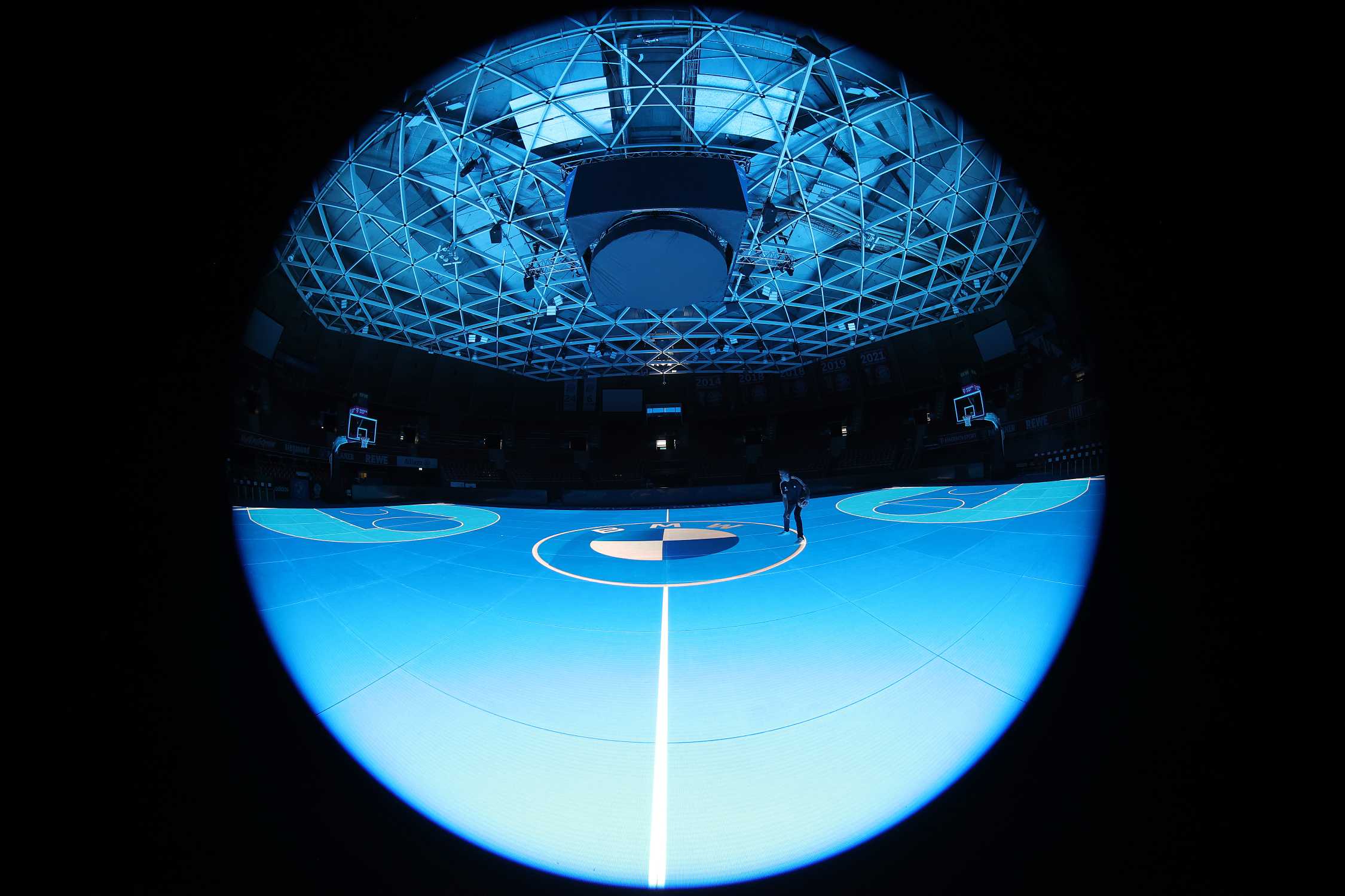 BMW Park - Presentation high-tech video sports floor. Steffen Hamann.