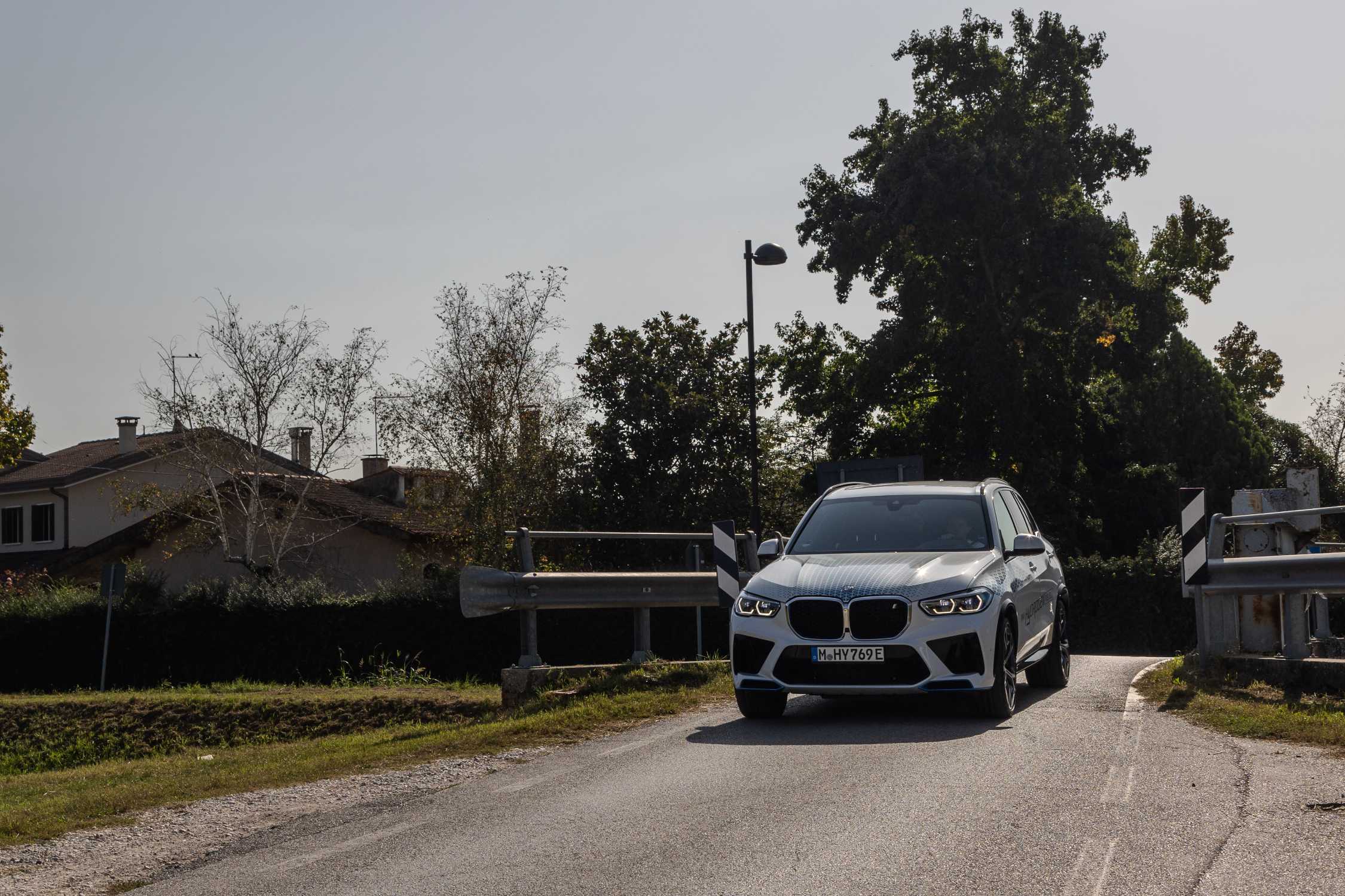 BMW iX5 Hydrogen (10/2023)