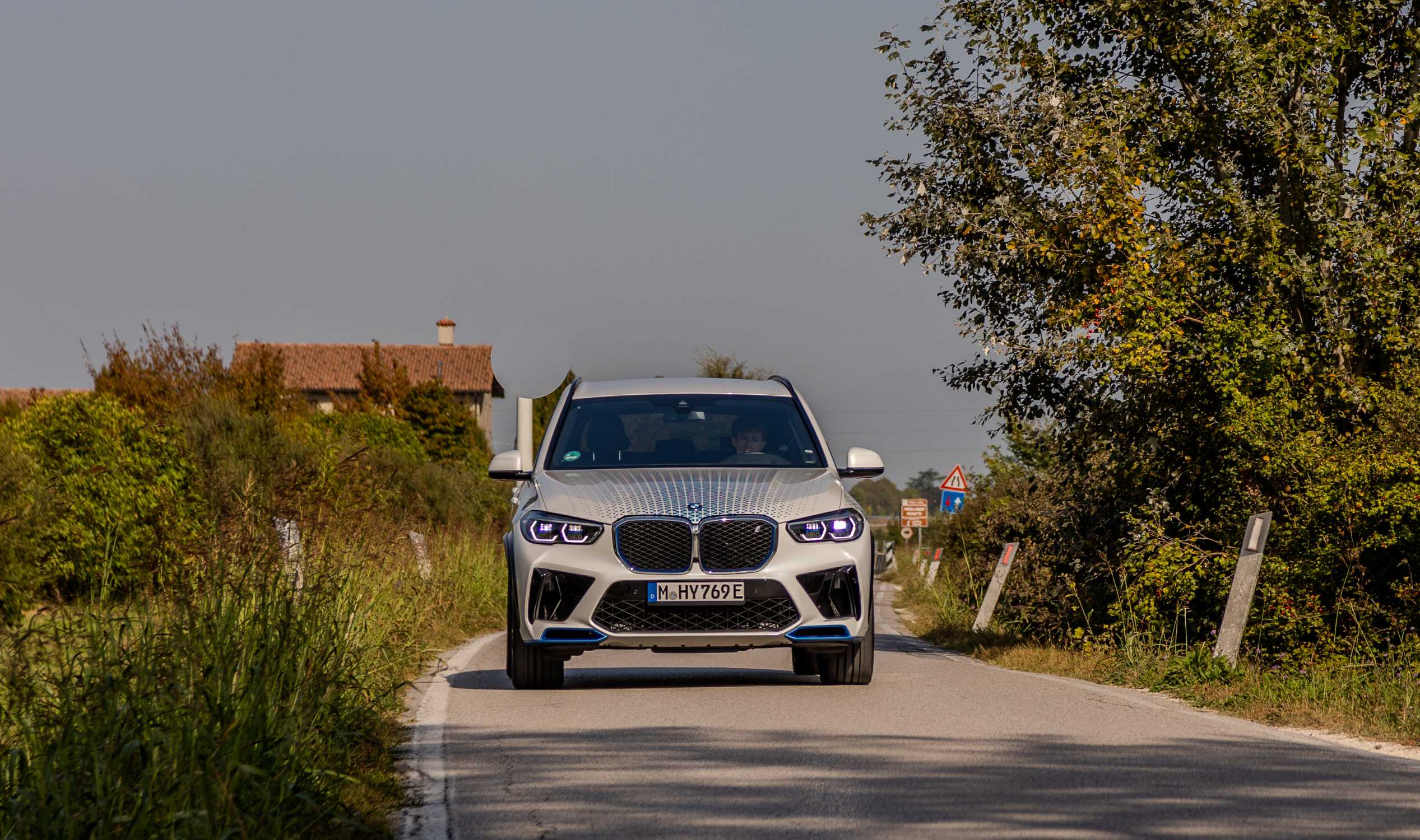 BMW iX5 Hydrogen (10/2023)