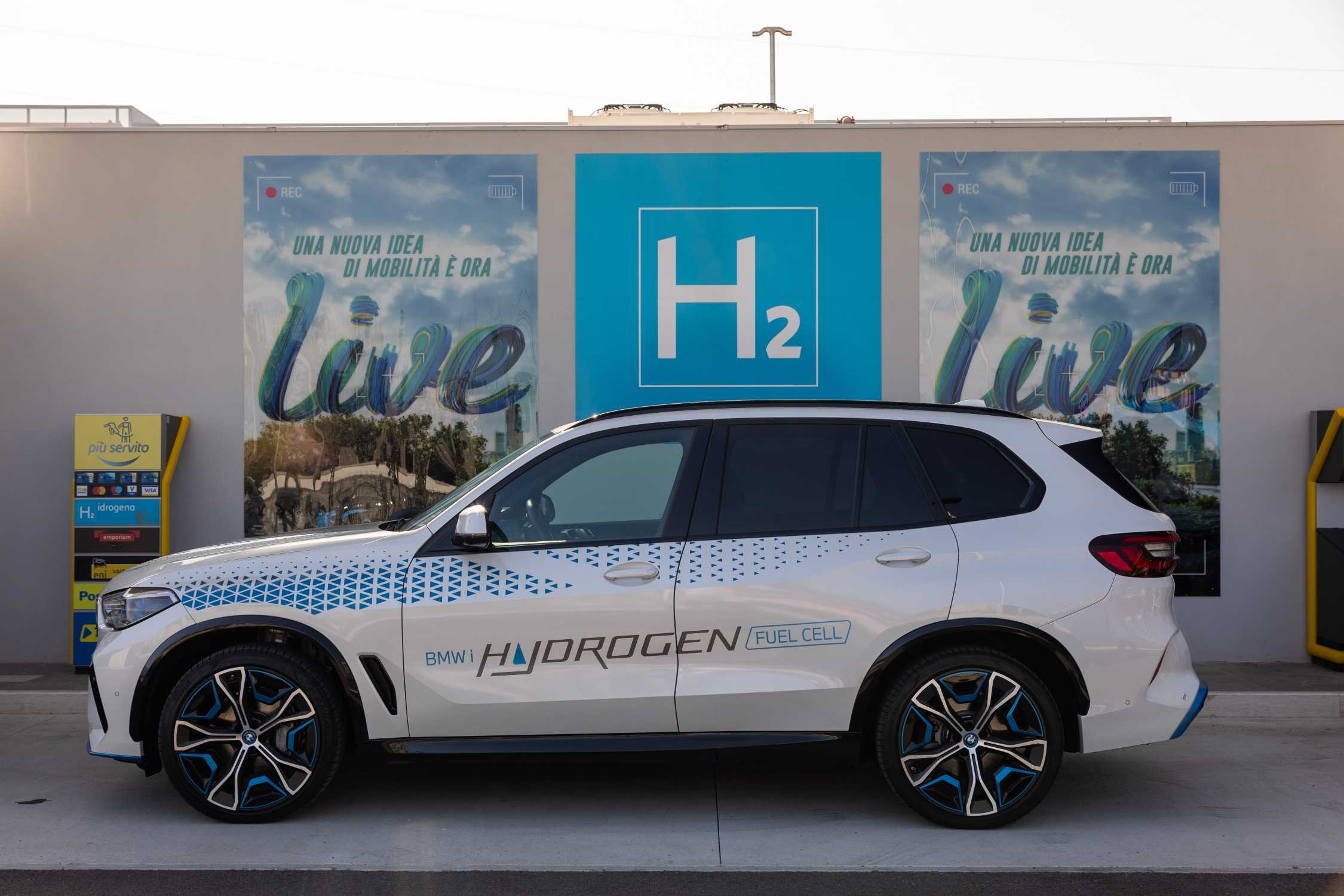 BMW iX5 Hydrogen (10/2023)