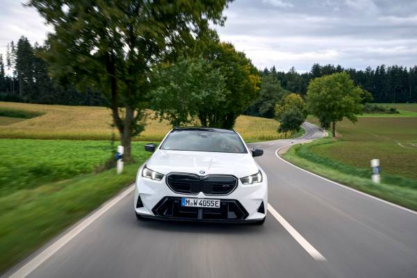 Bmw M5 Branco 2024 BMW M5 PHEV (2025) | Reviews | Complete Car