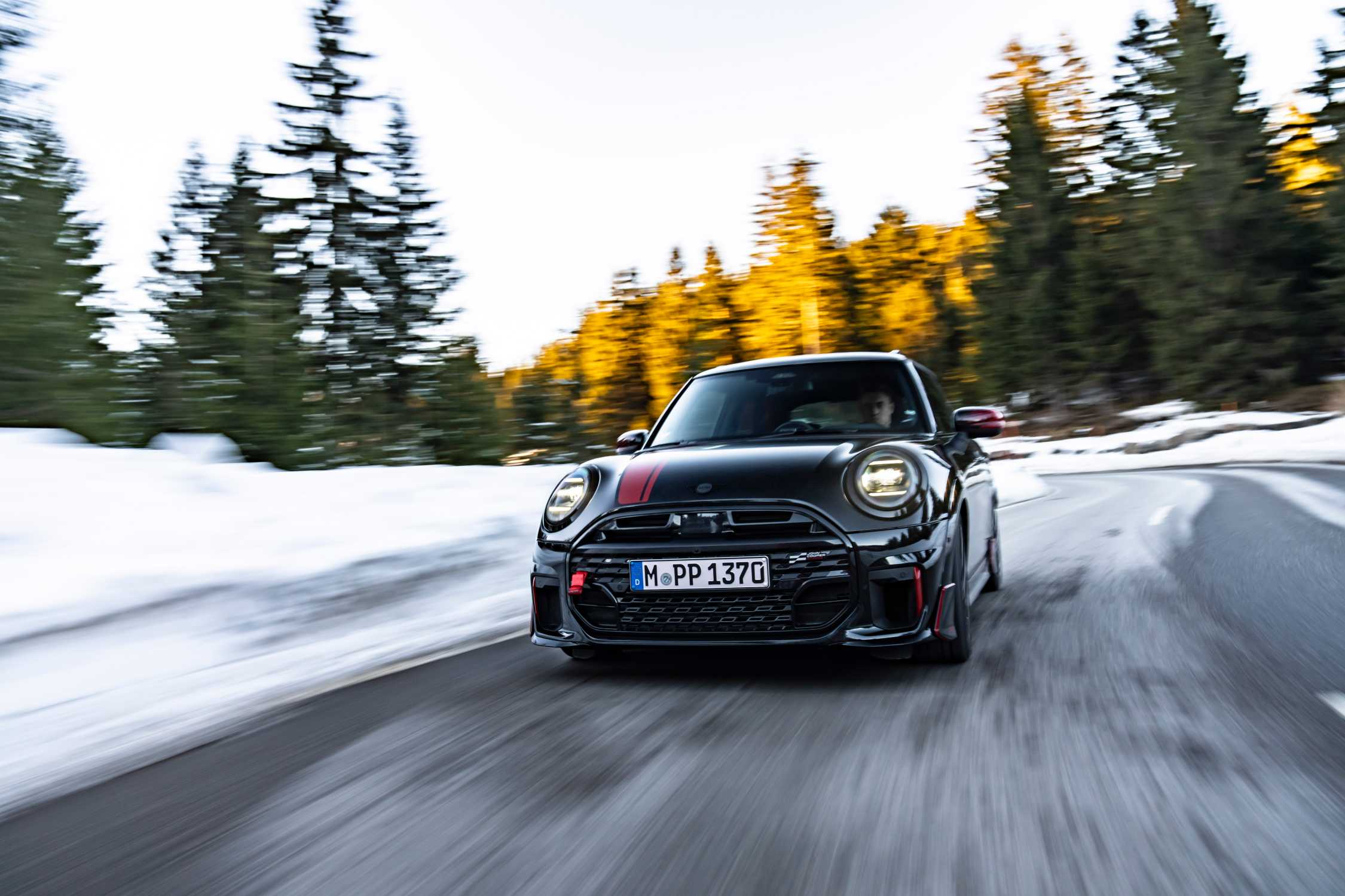 MINI Cooper John Cooper Works (01/2025).