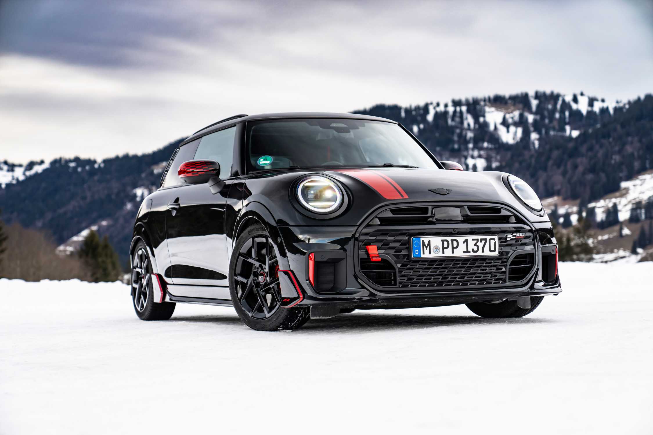 MINI Cooper John Cooper Works (01/2025).