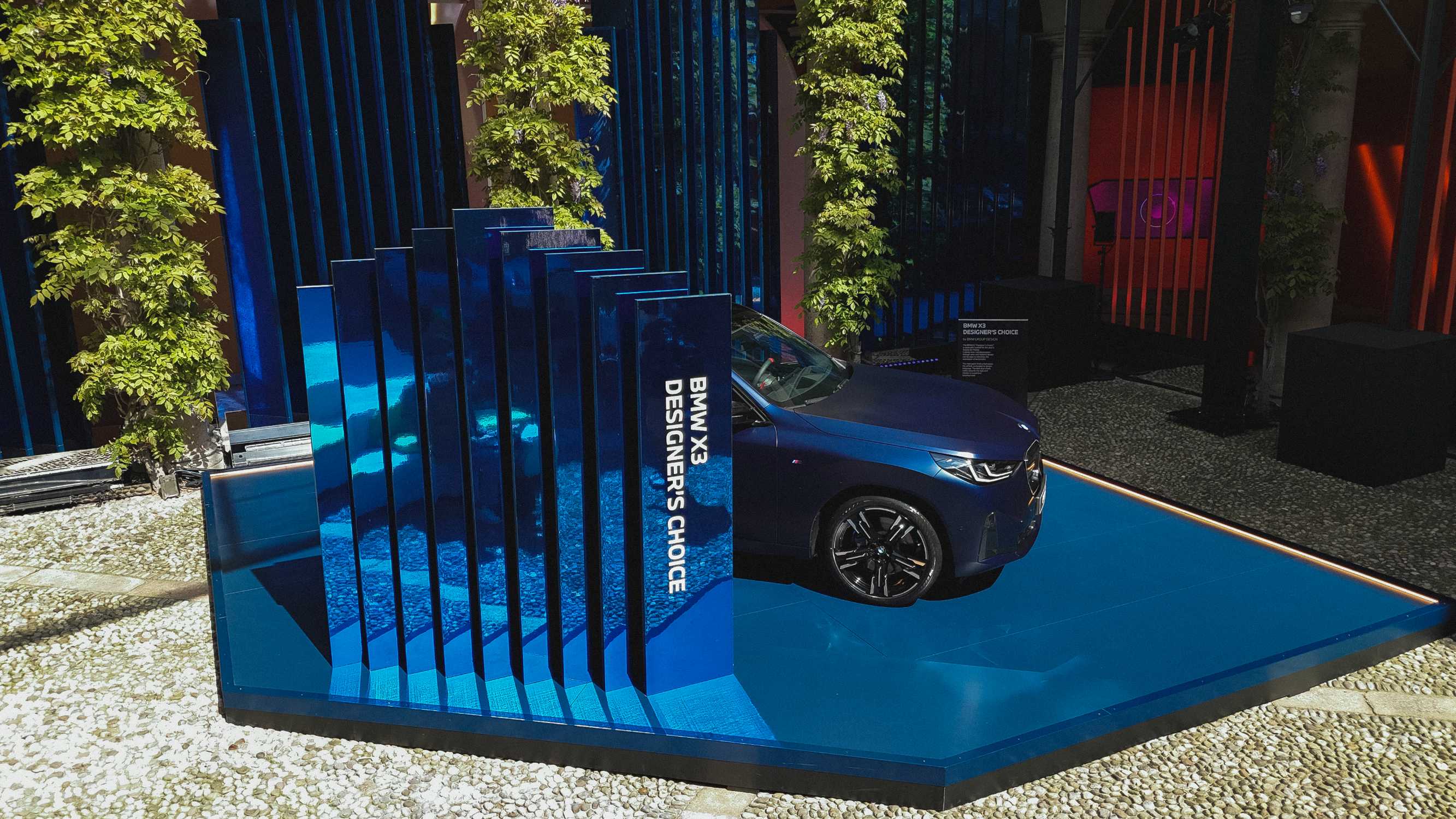 „Vibrant Transitions“ by BMW Group Design Installation