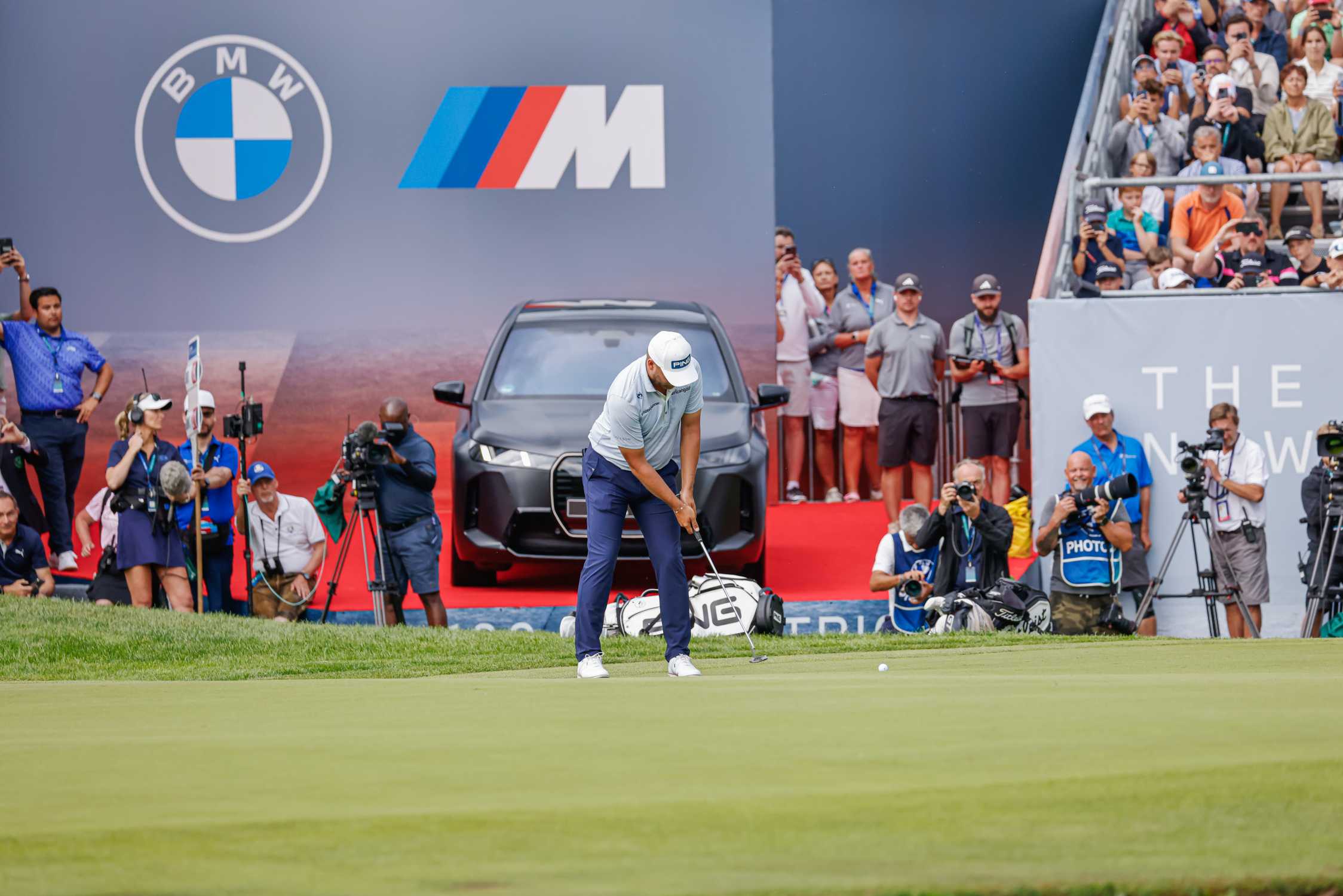 06. Juli 2025, BMW International Open, Runde 04, Daniel Brown, winner of the 36rd BMW ...